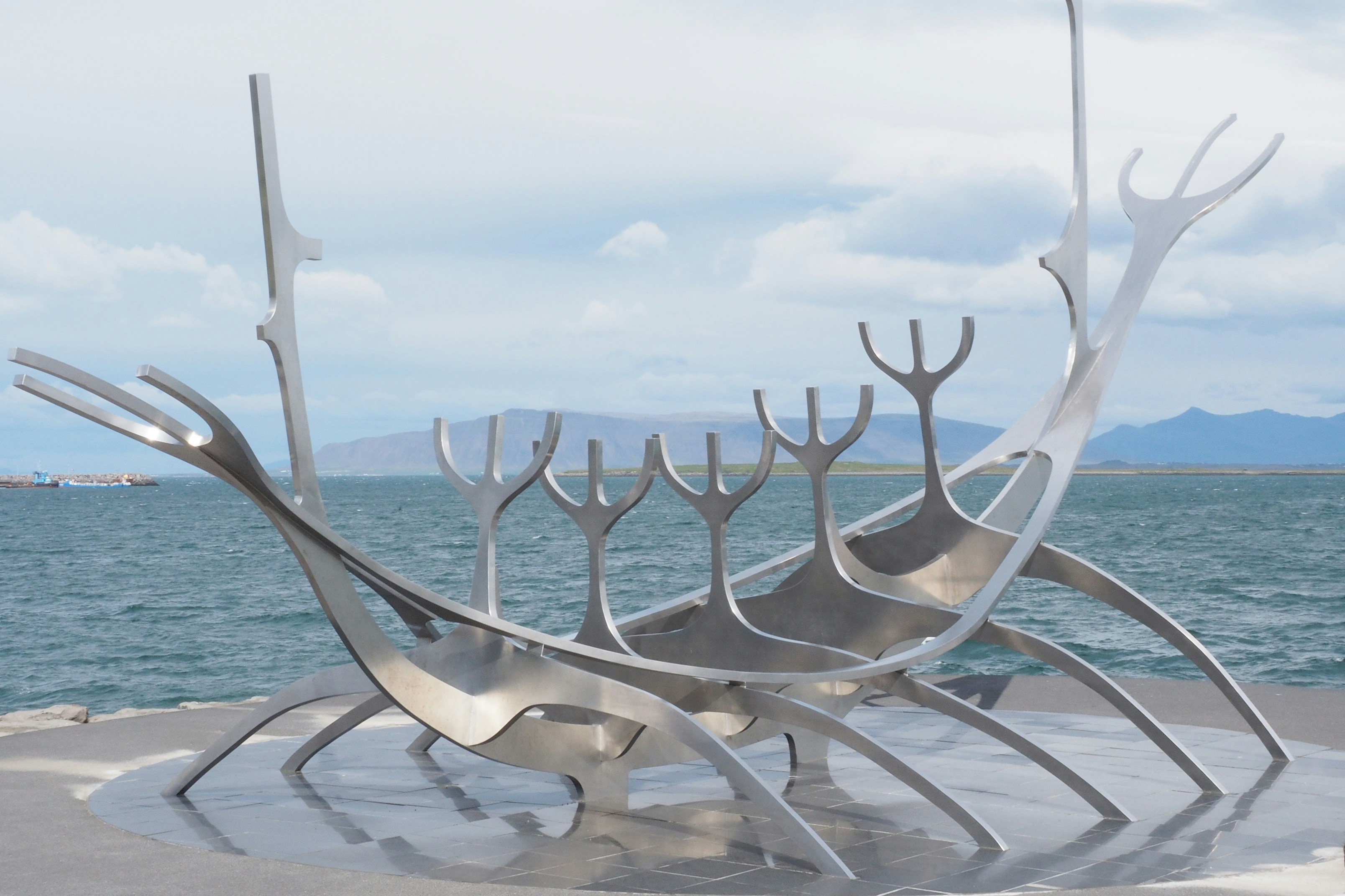 Skeletal Wave: A Stainless Sea-Ship in a Quiet Harbor