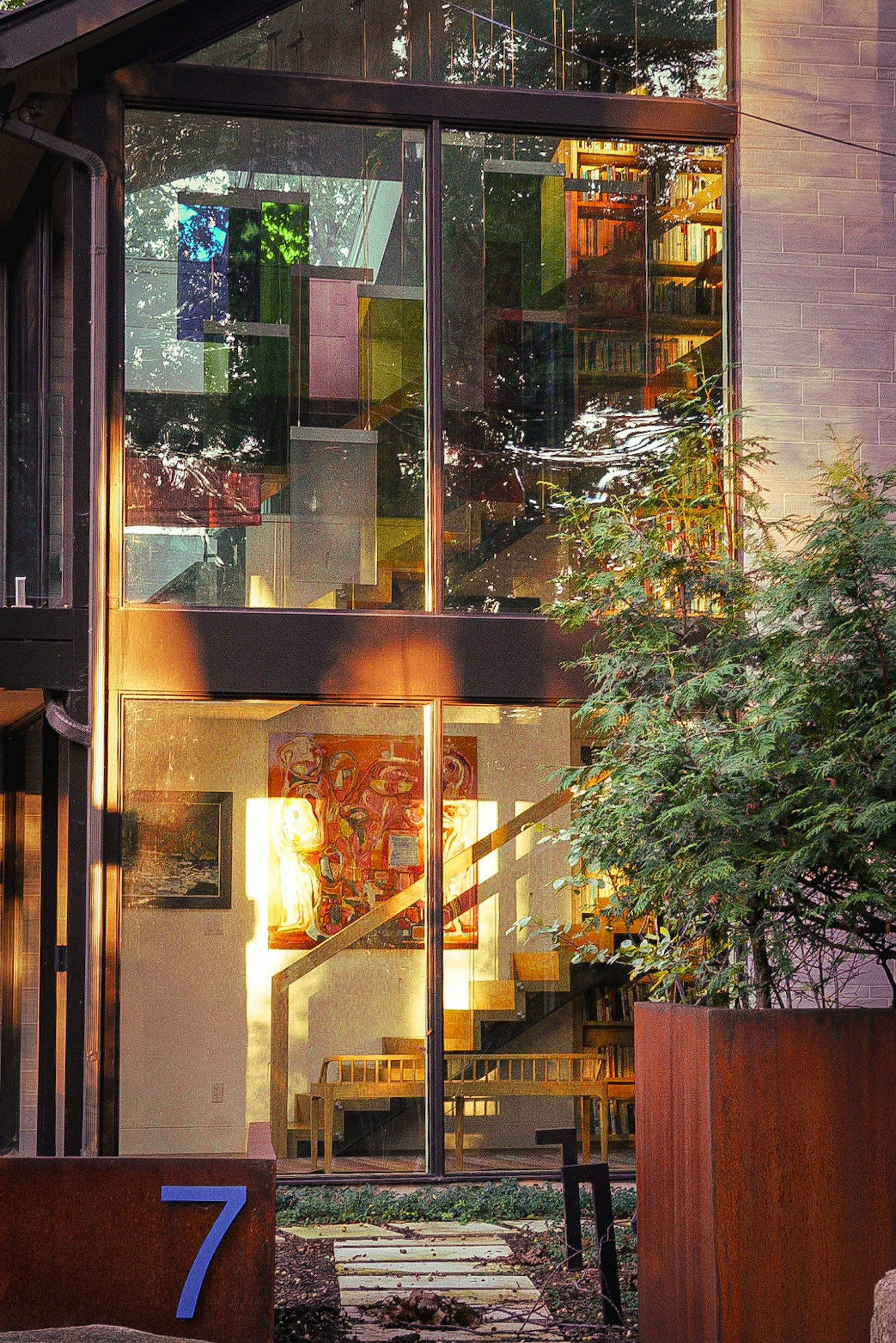 A building that has a bunch of windows on it photo – Free Kingsbury ...