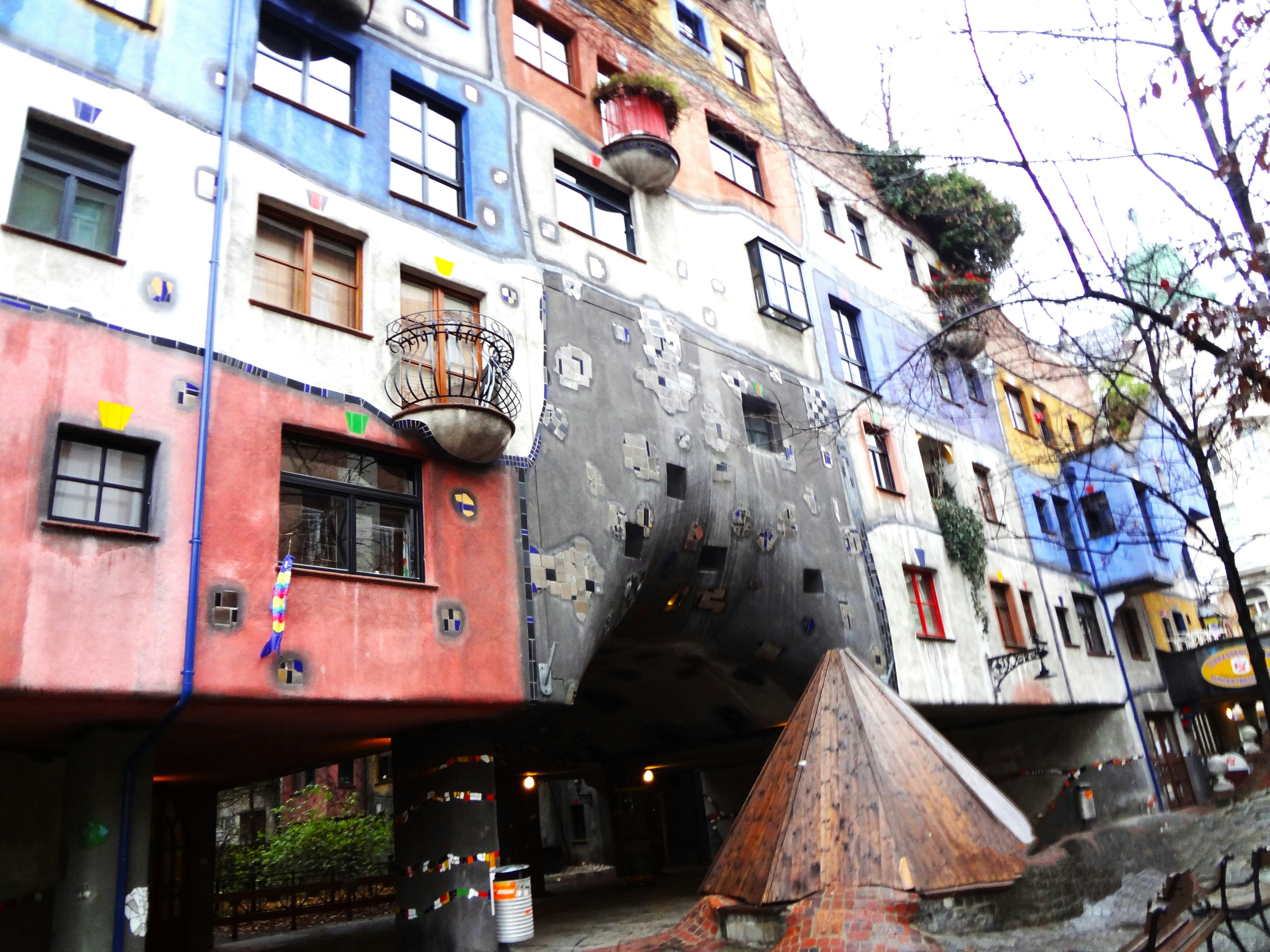 A group of buildings that are next to each other photo – Free ...
