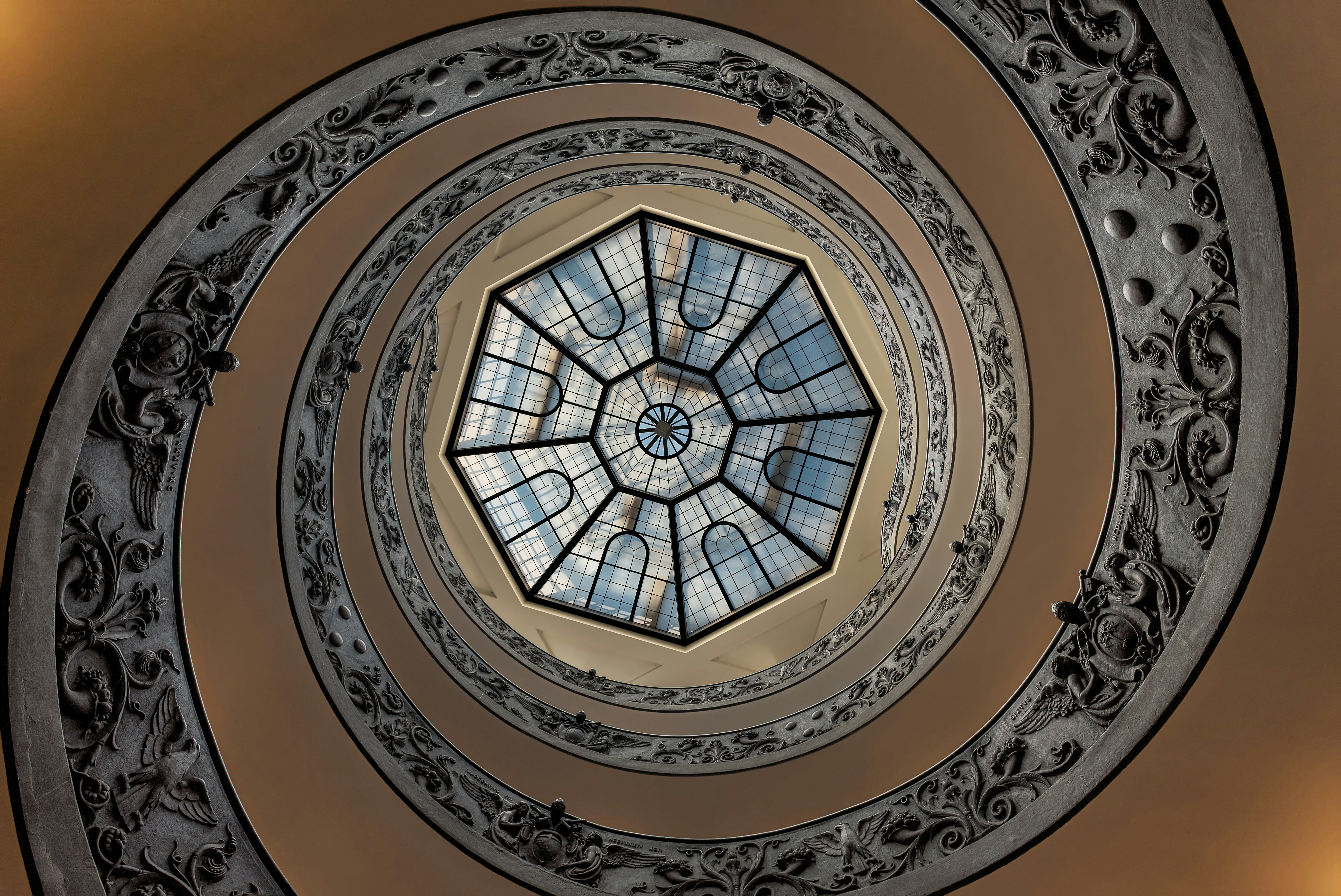 A circular ceiling with a skylight in the center photo – Free Vatican ...