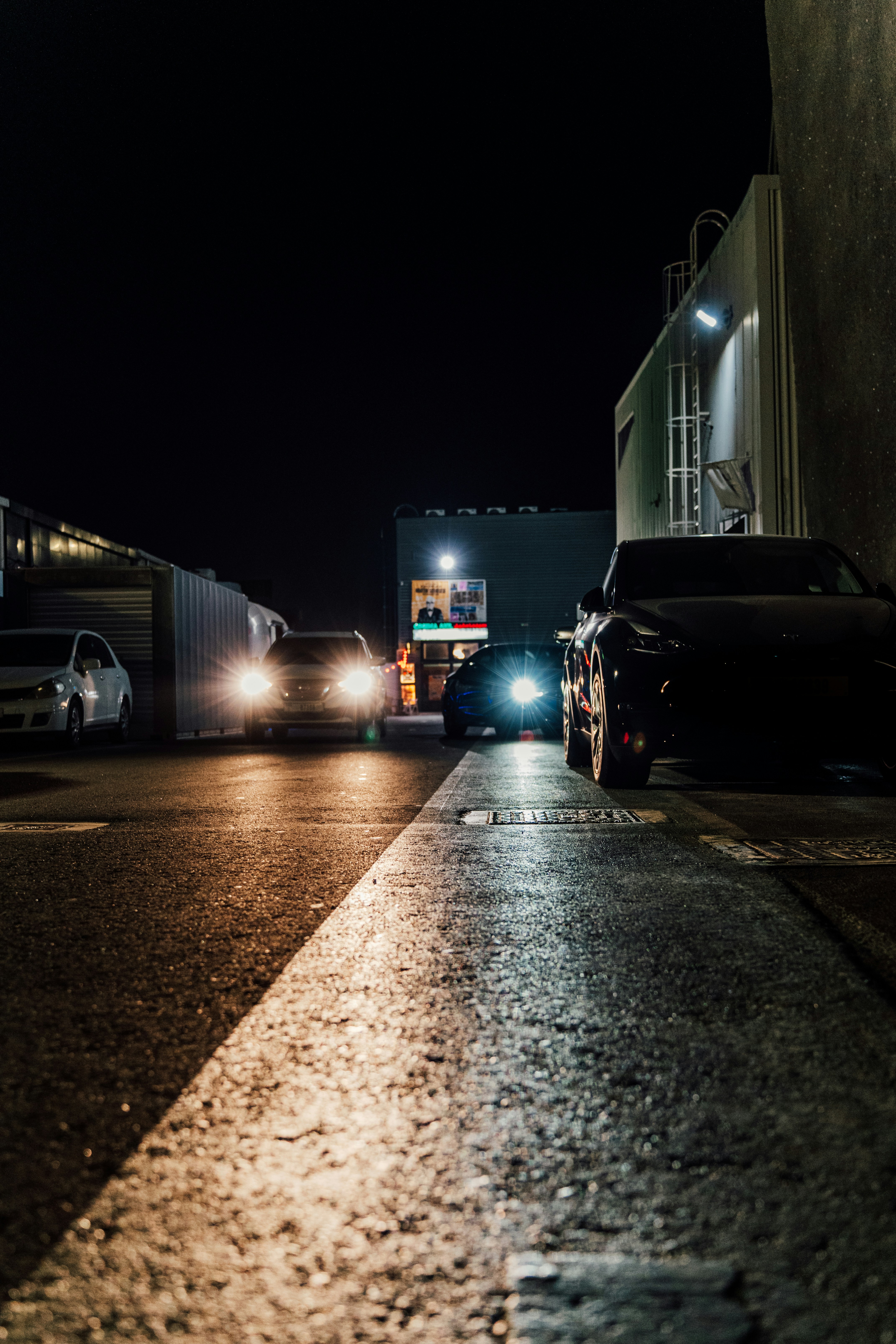 A night along the street.