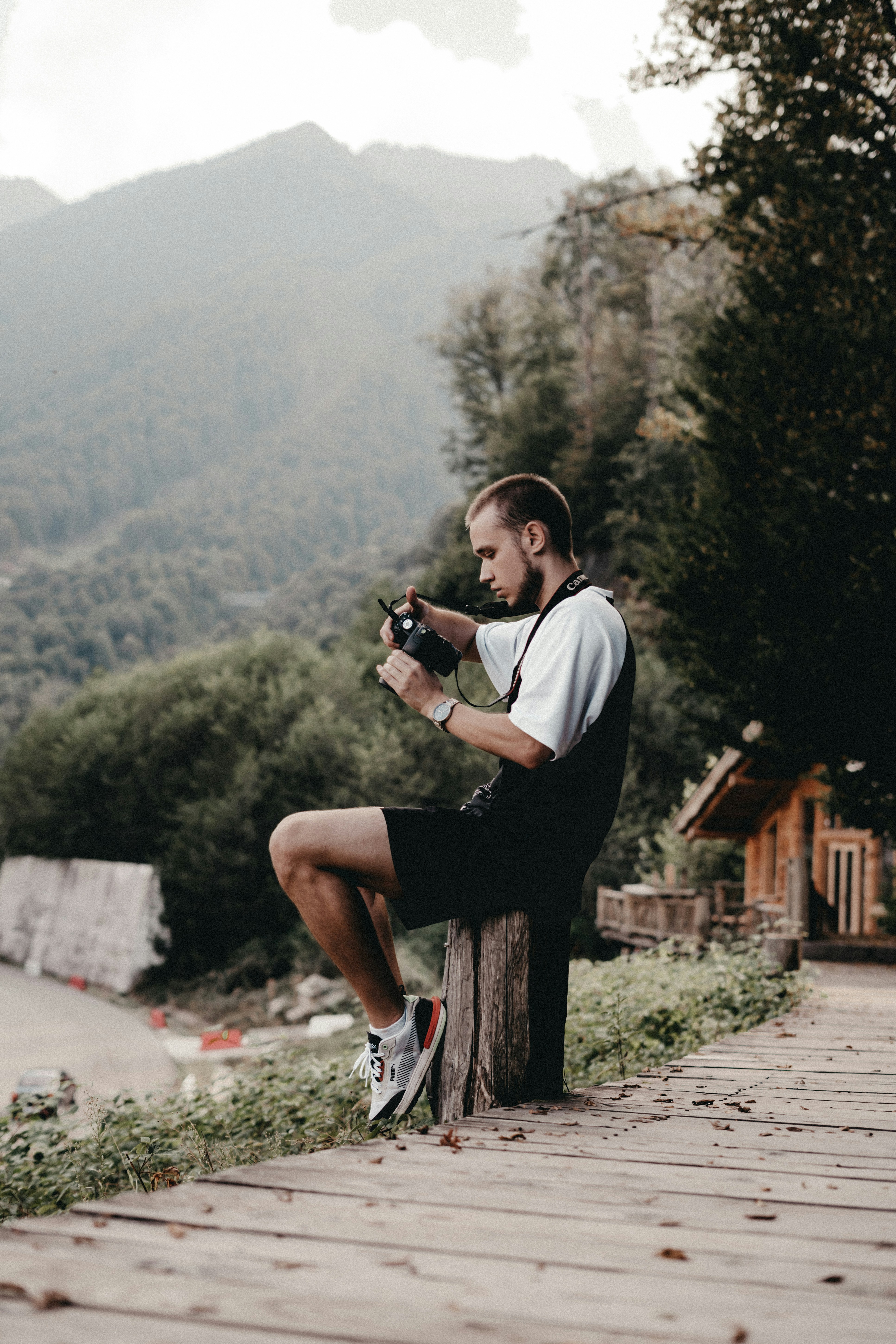 md : sergeyuxui https://unsplash.com/@sergeyuxui