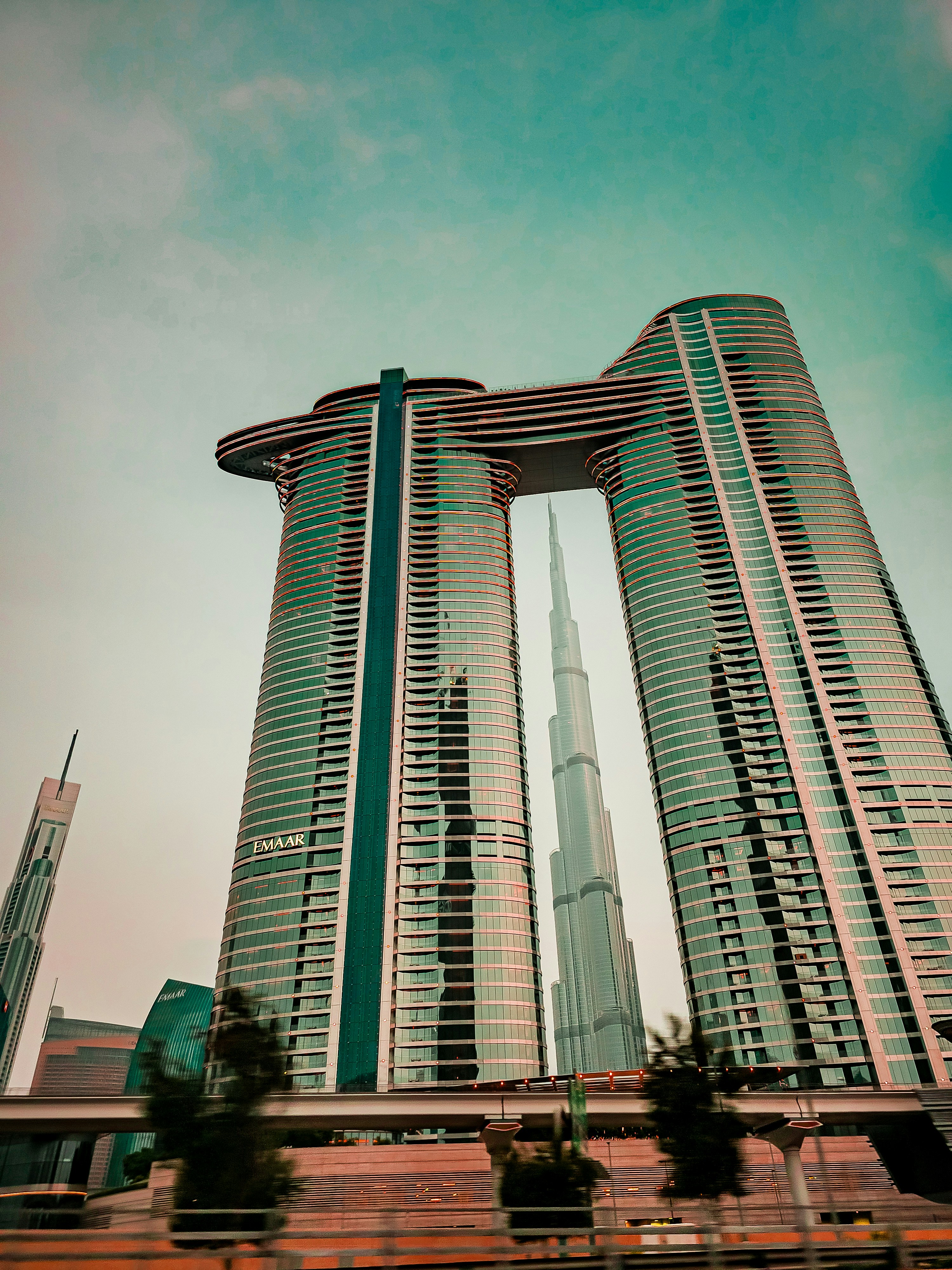 Between Glass Giants: Burj Khalifa Framed by Dubai's Twin Towers