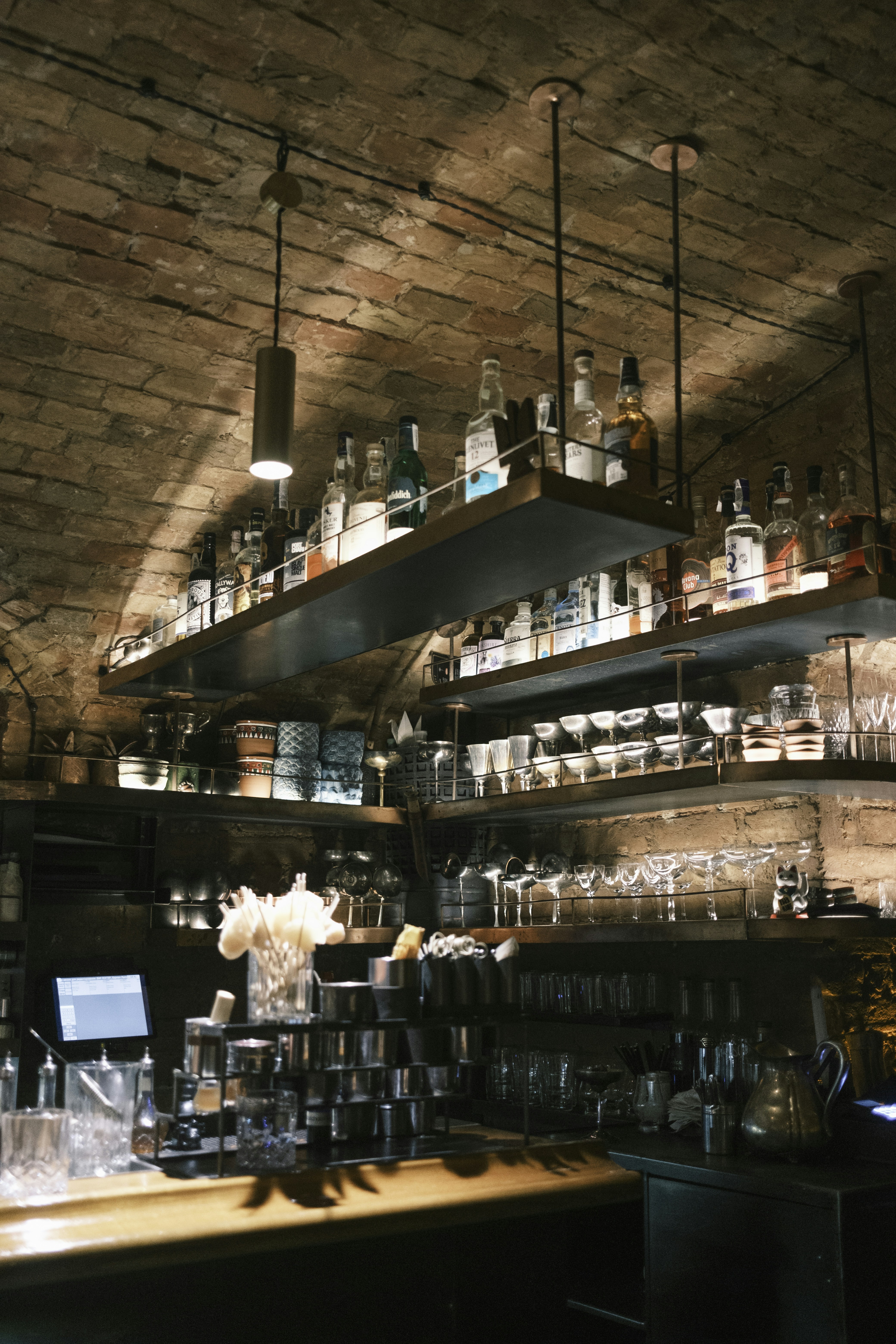 Bar Aesthetic Pictures | Download Free Images on Unsplash