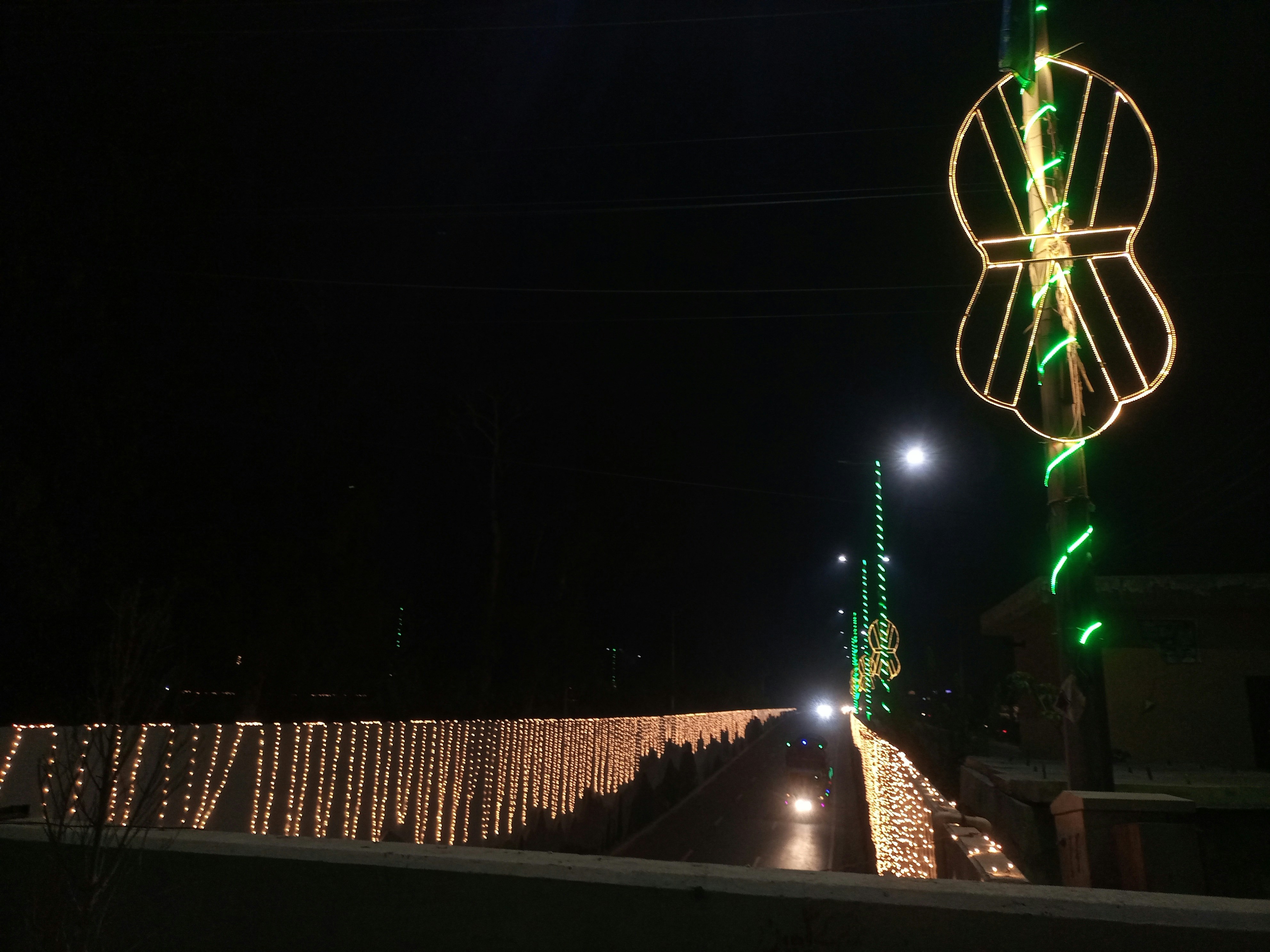 Muhammad Talha Tayyeb Zaffar (@mttz_edu) | Unsplash Photo Community