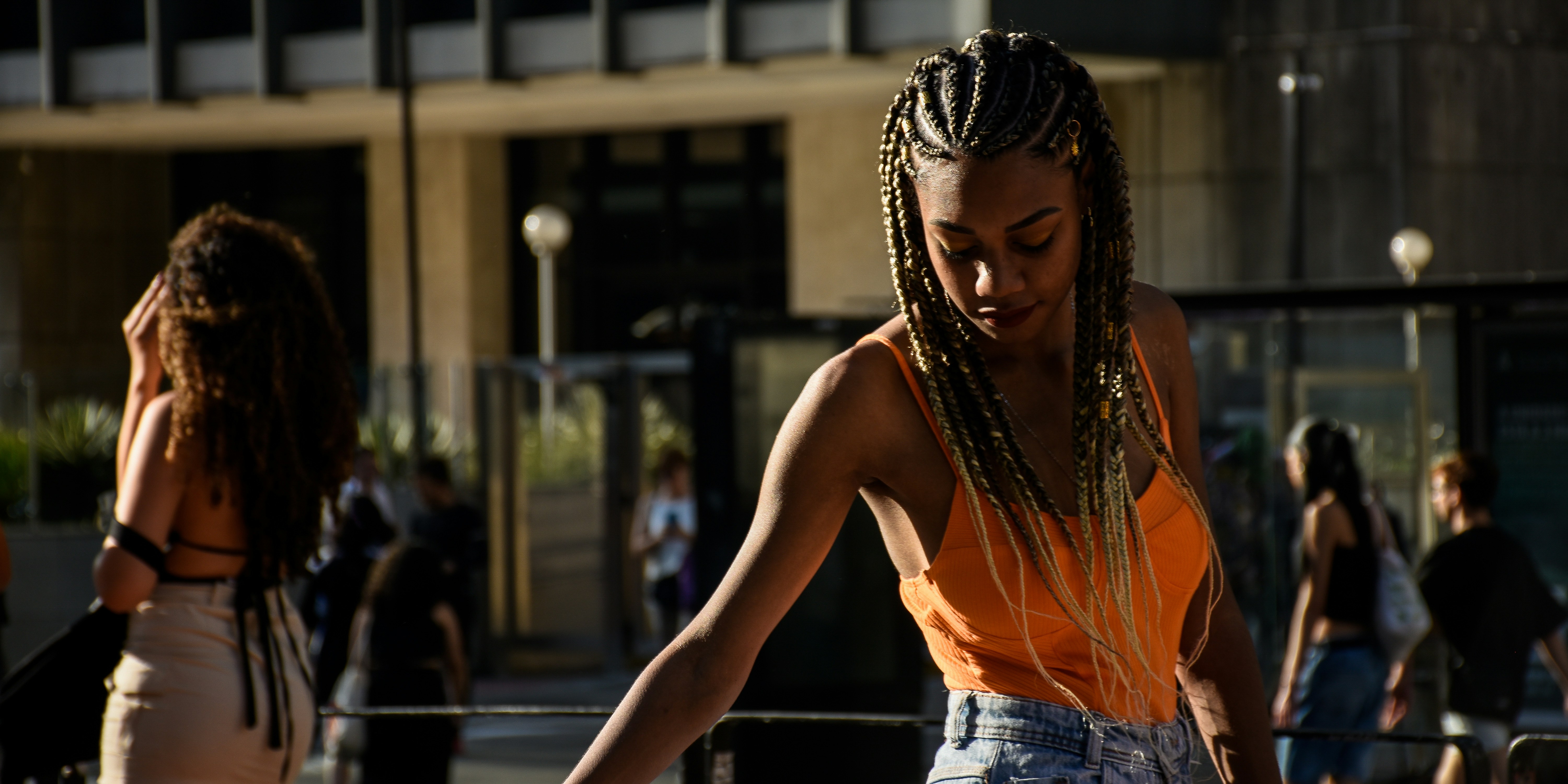 Sunlit Strides in the Urban EveningThiago Ferreira