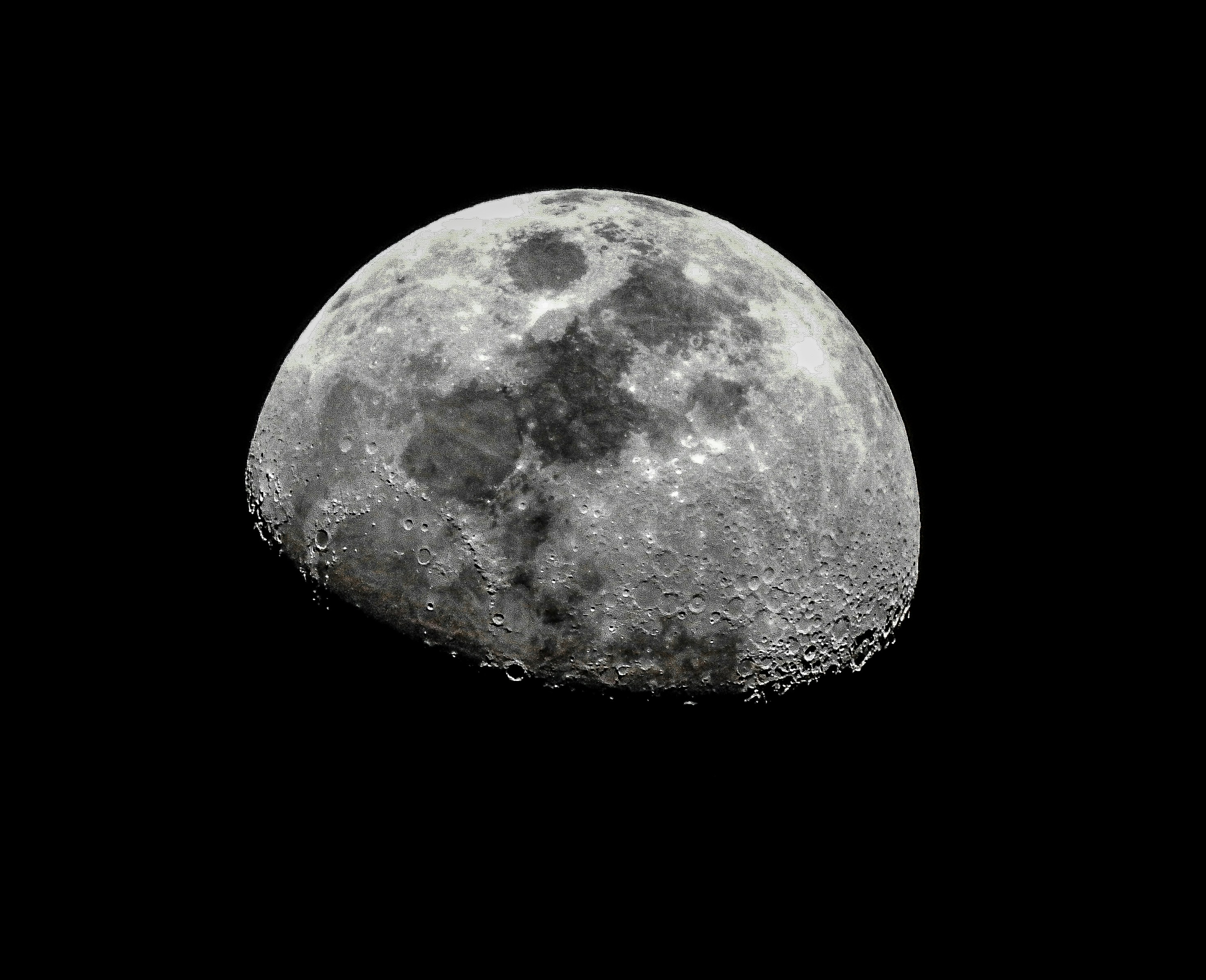 A close up of the moon in the sky photo – Free Moon Image on Unsplash