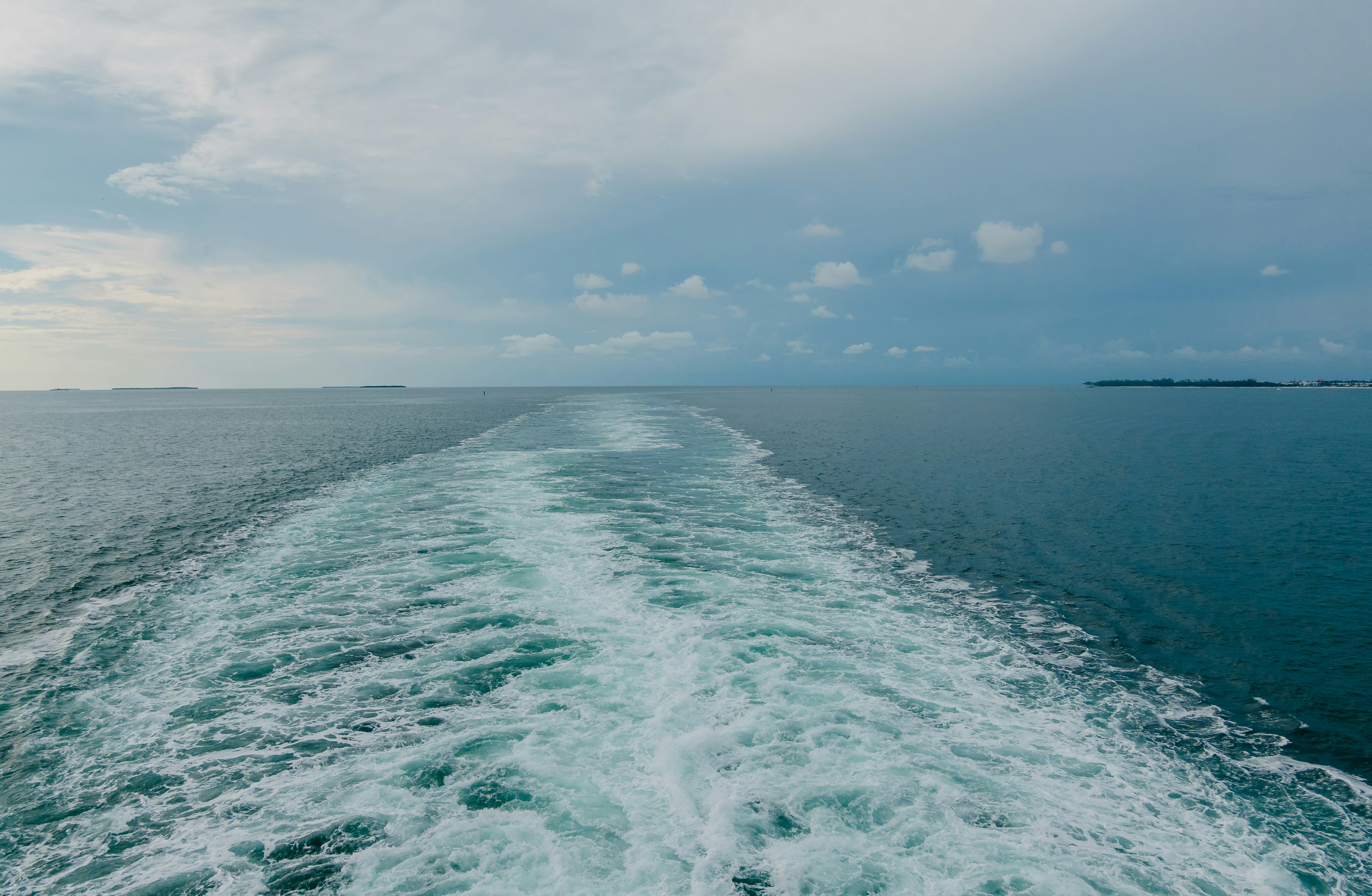 Wake Pictures | Download Free Images on Unsplash