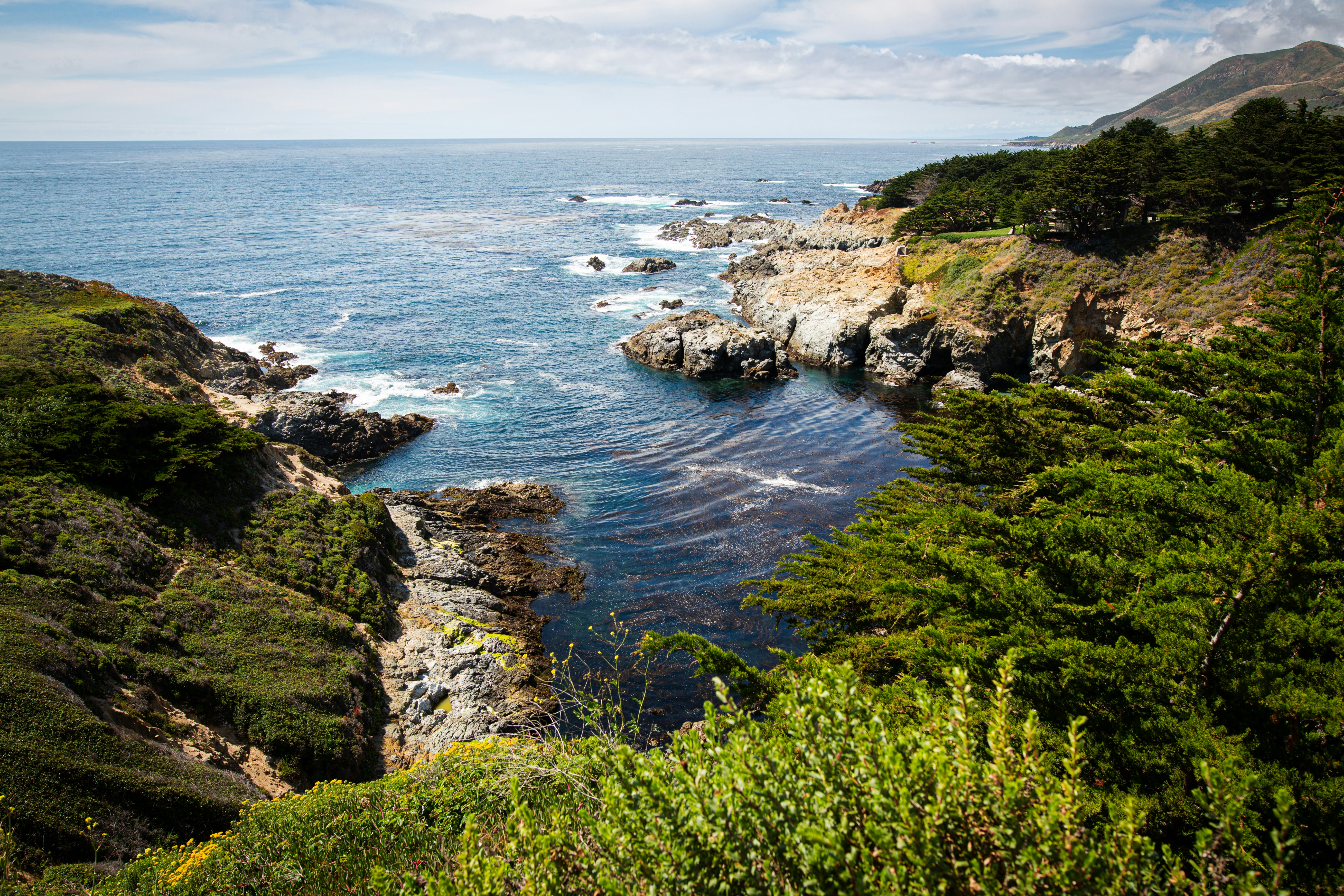 A scenic view of the ocean from a cliff photo – Free California Image ...