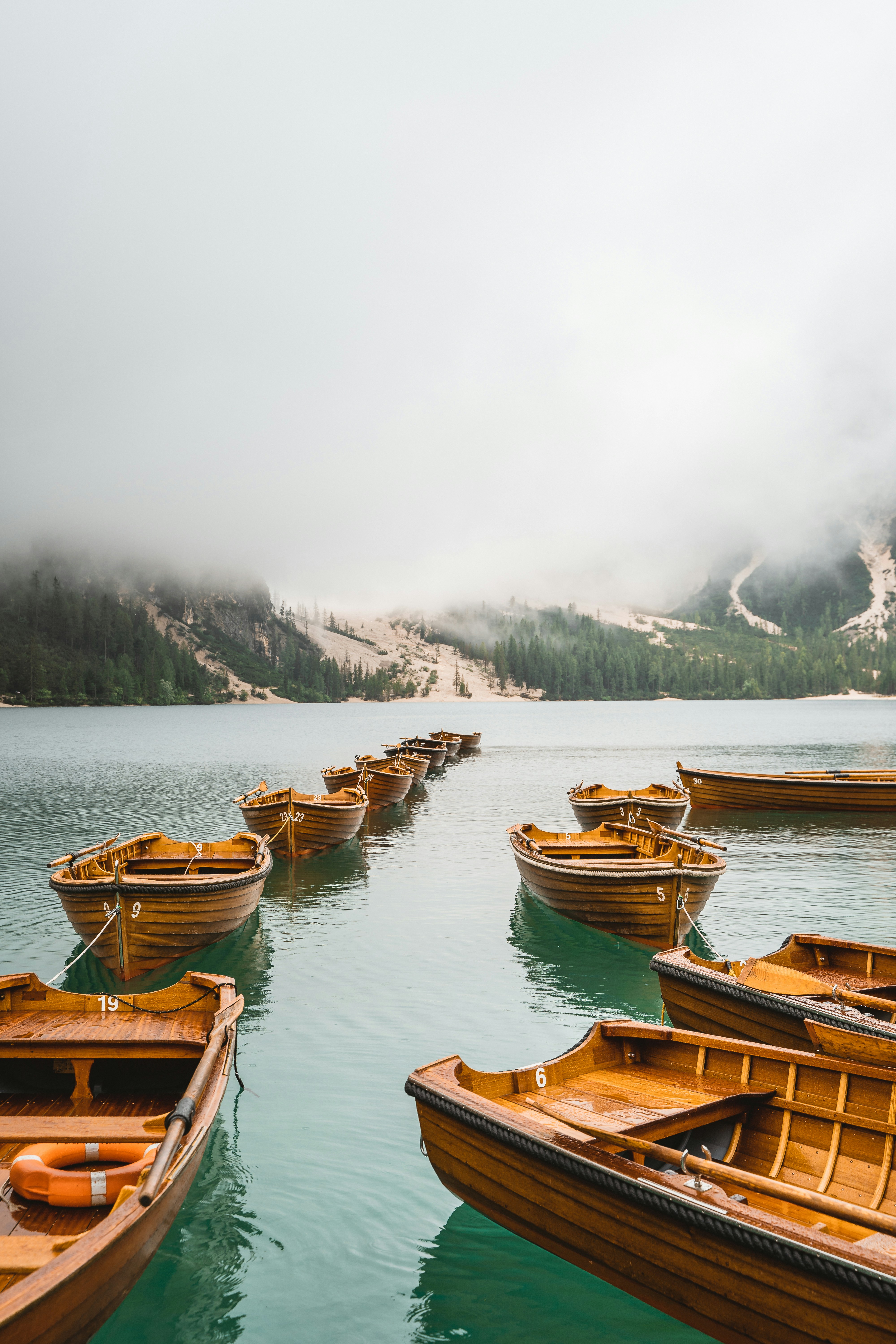 A bunch of boats that are sitting in the water photo – Free Italy Image ...