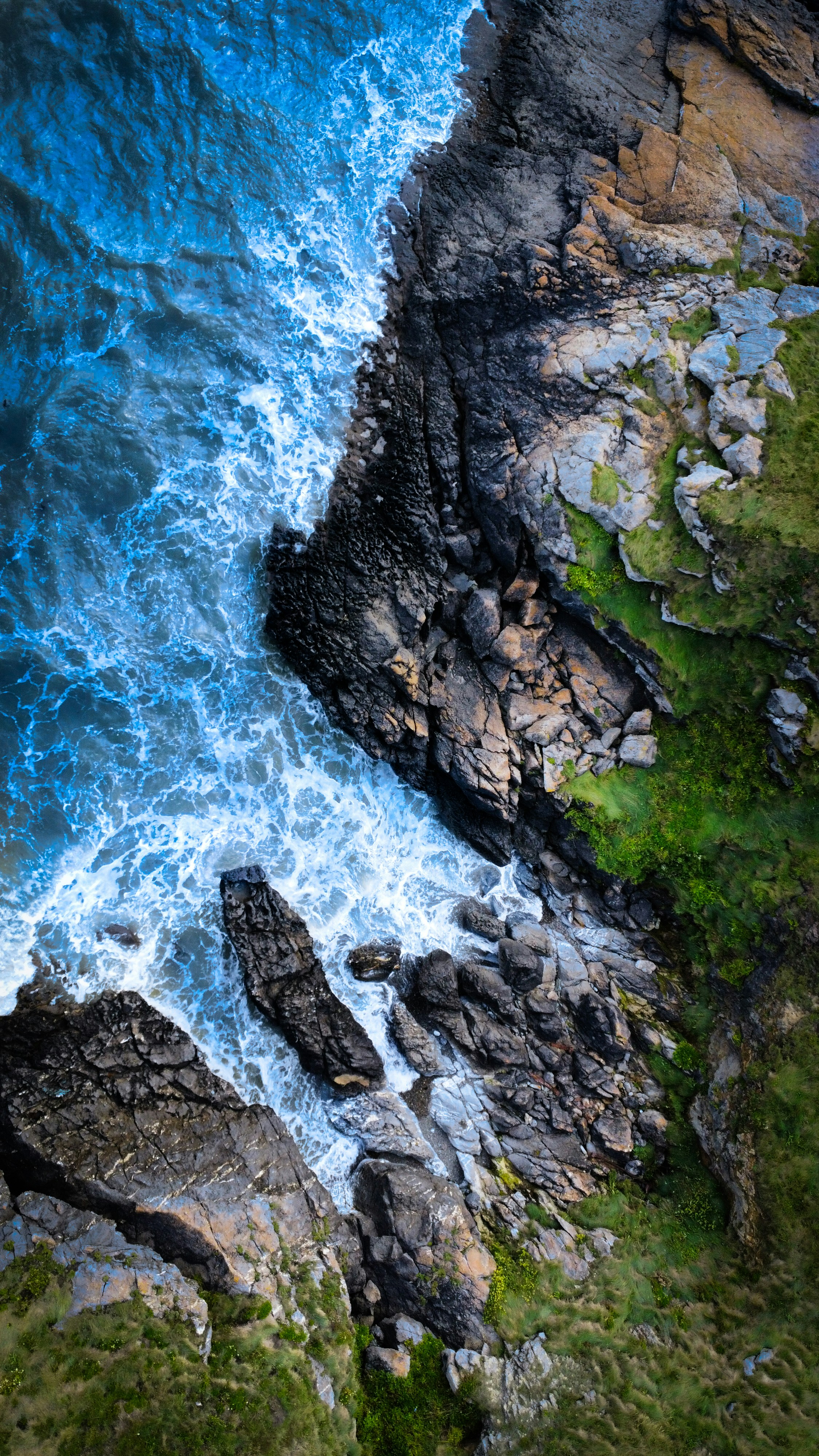 Foto Vista aérea de un cuerpo de agua – Imagen Agua gratis en Unsplash