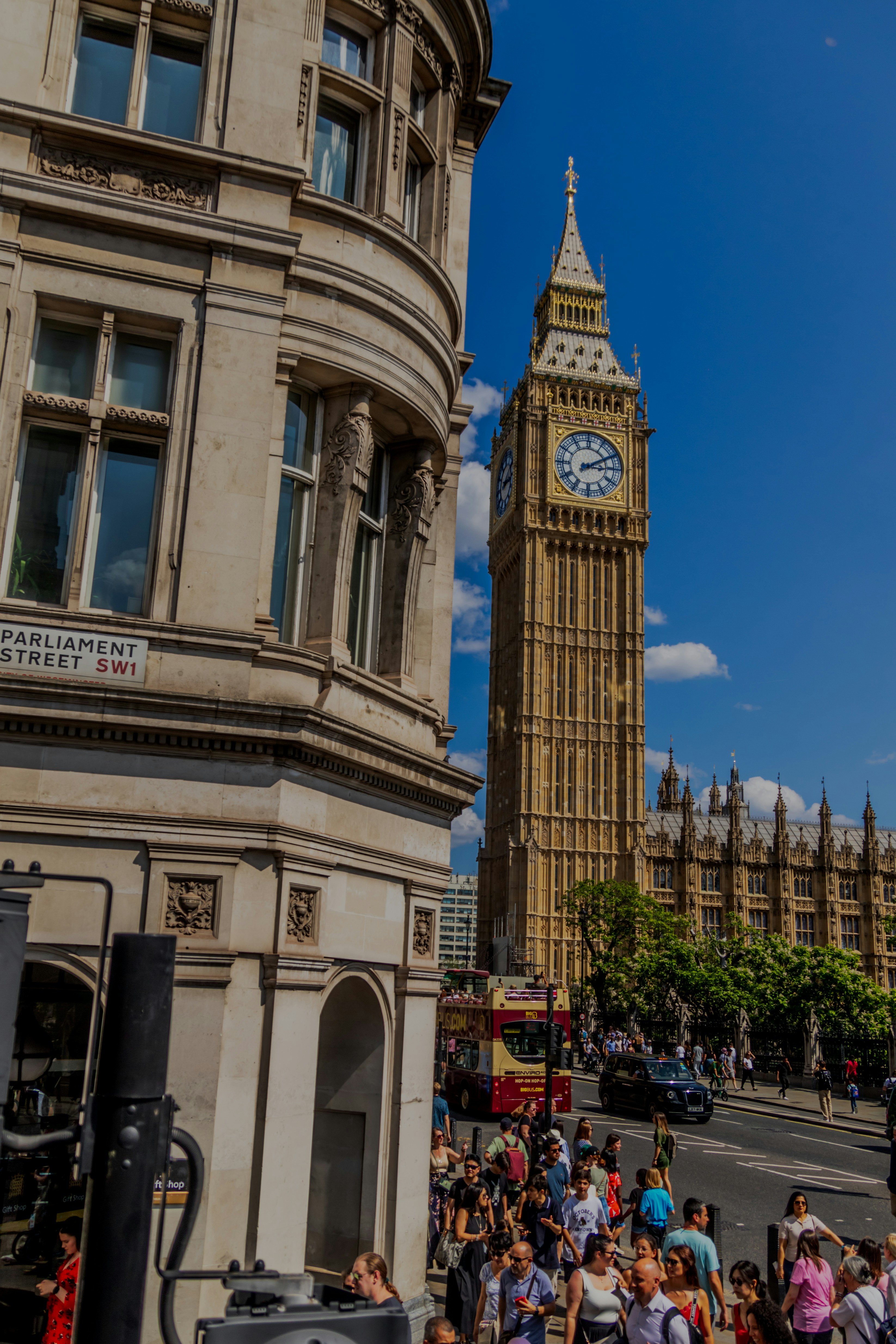 Elizabeth tower/big ben