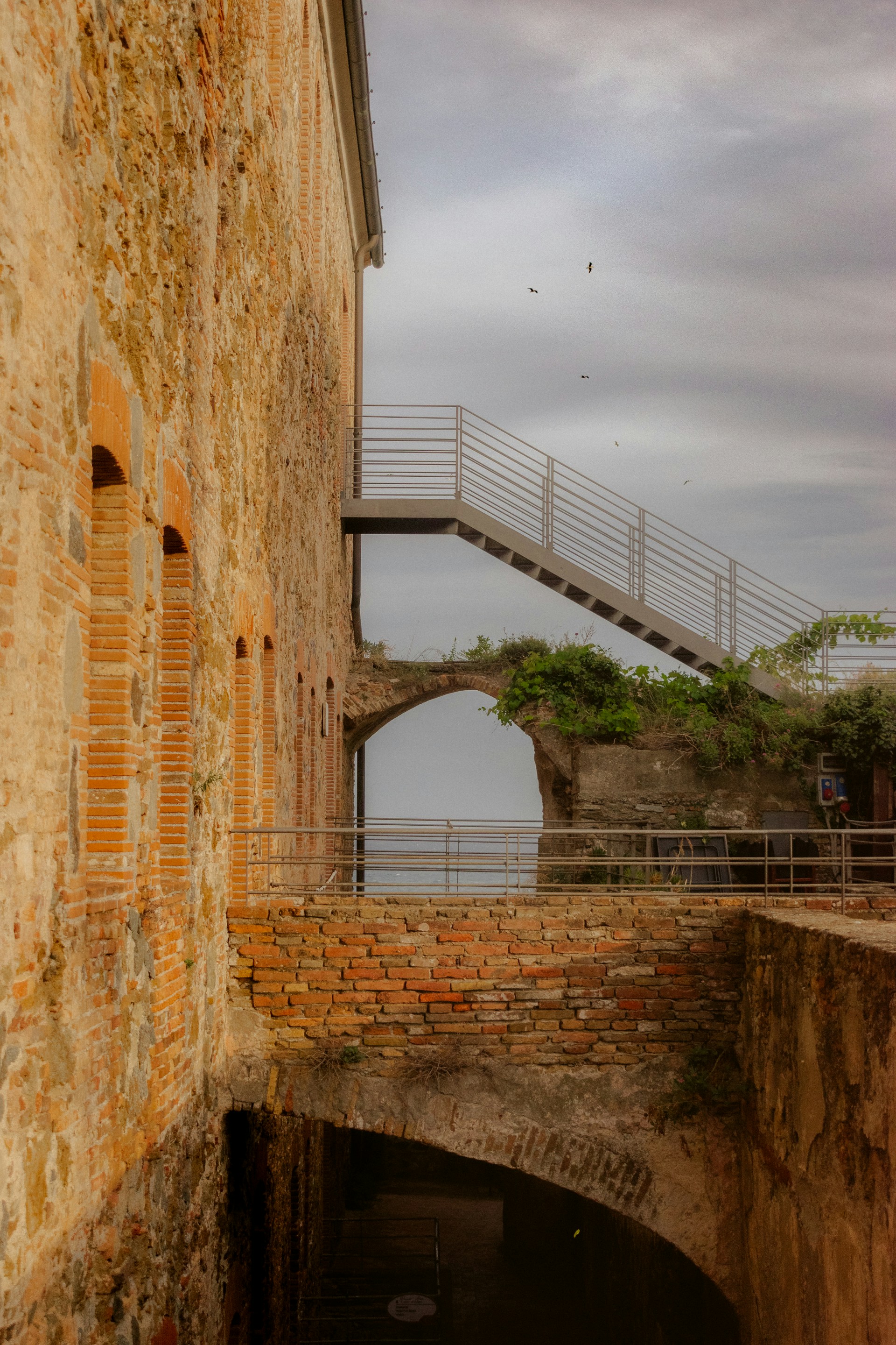 Sunlit Ramparts: A Fortress Staircase Spanning Time