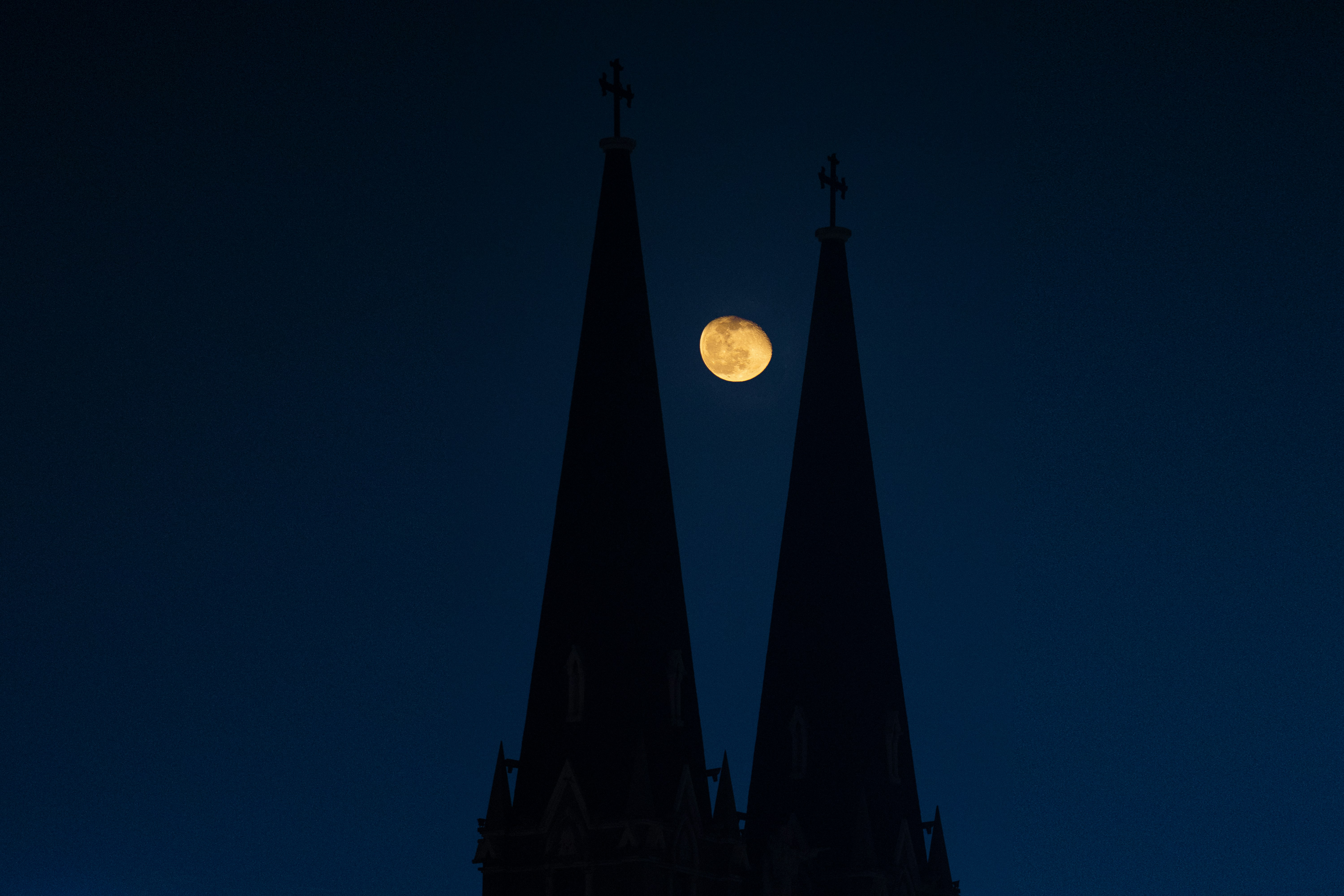 A church steeple with a full moon in the background photo – Free Nature ...