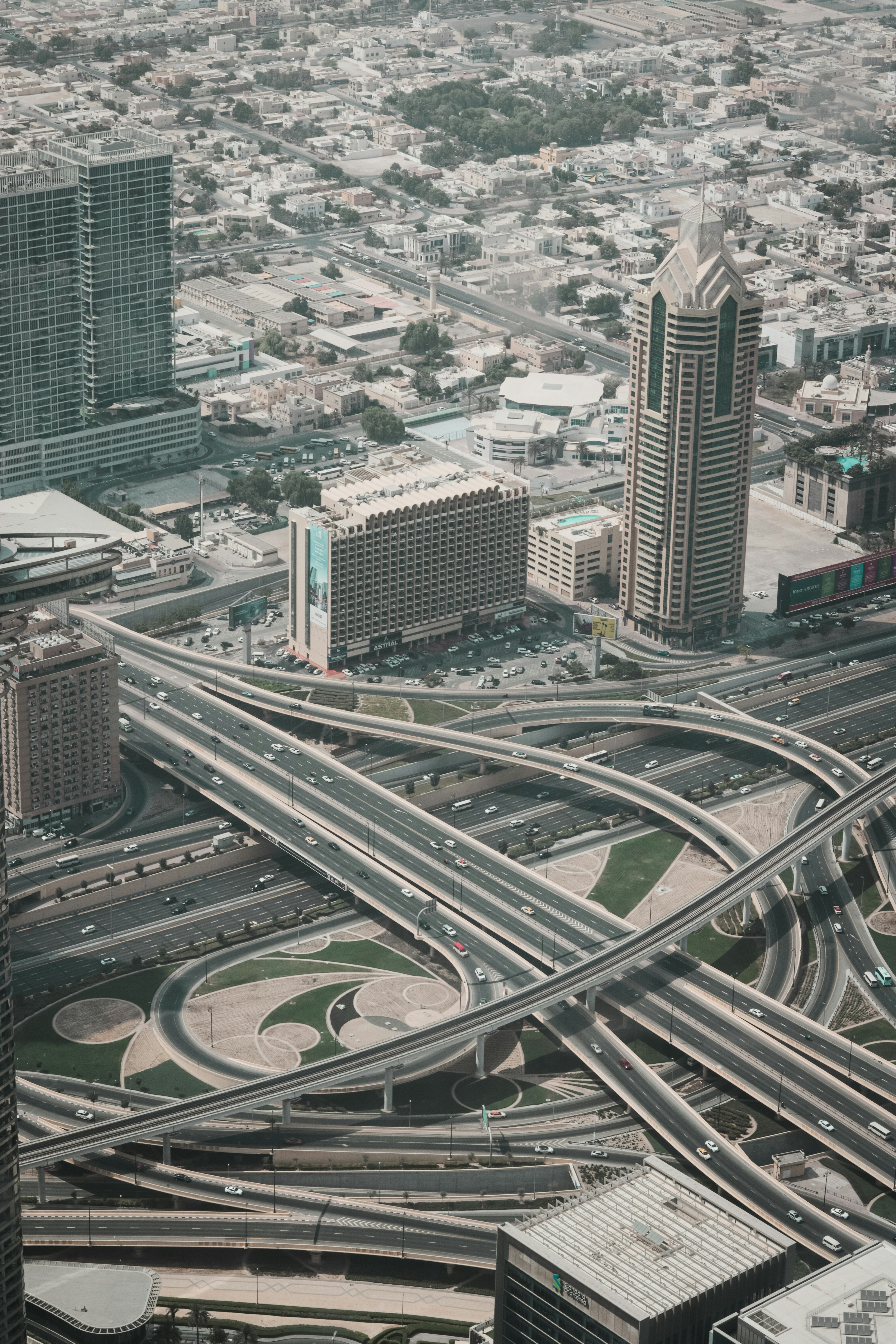 An aerial view of a highway intersection in a city photo – Free ...