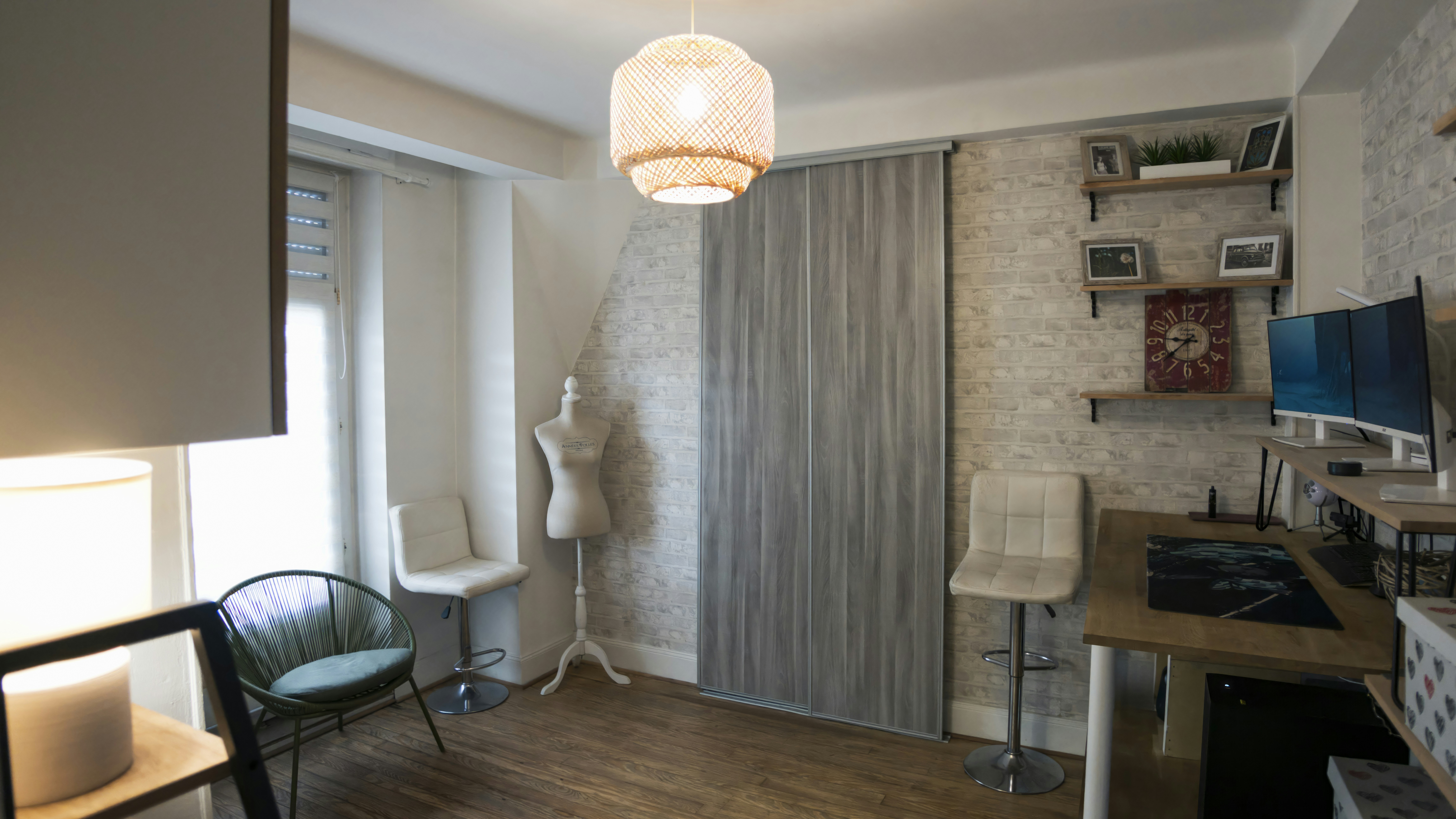 Photo by Hakim Menikh with Panasonic Lumix DMC-G70