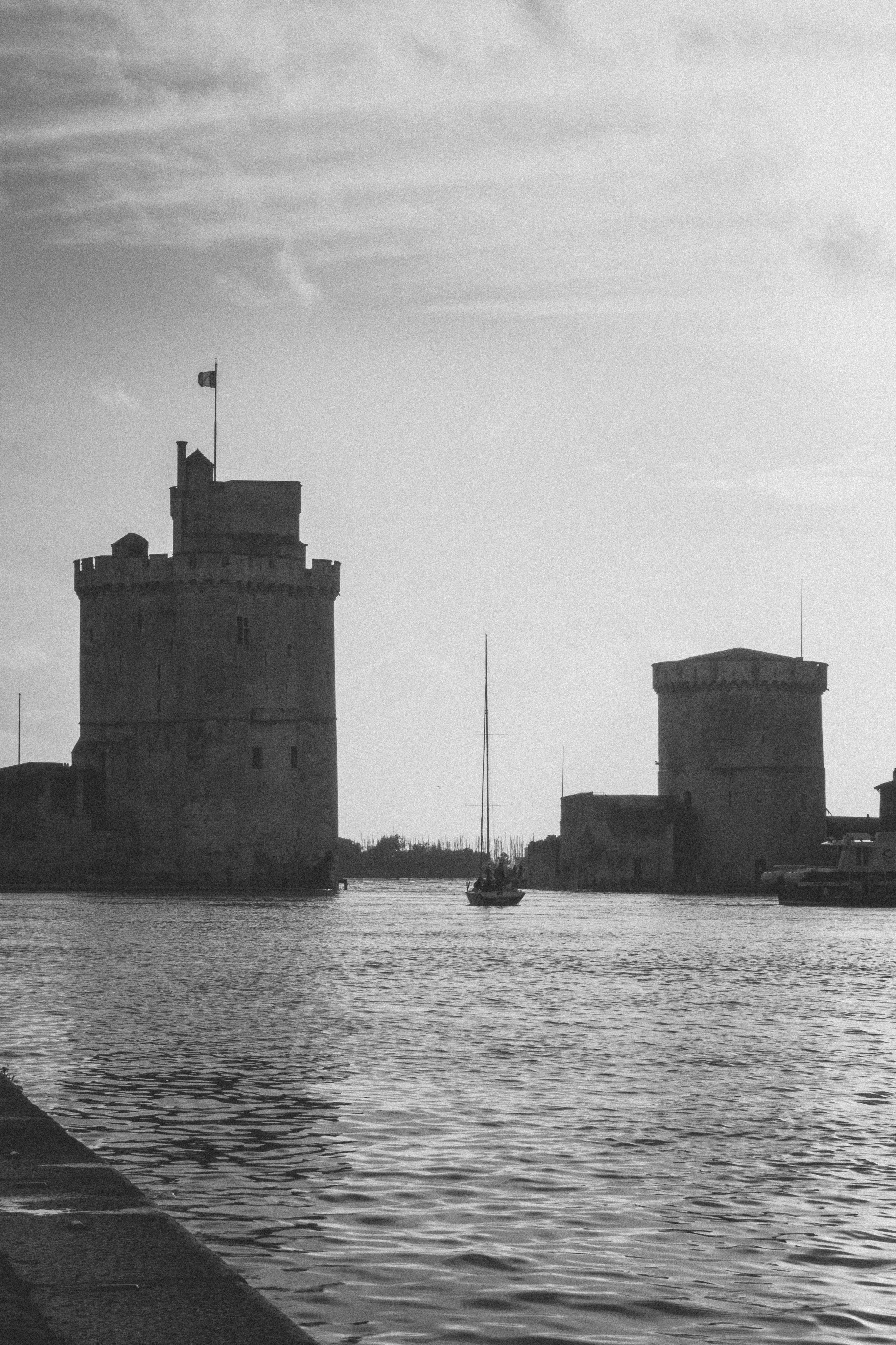 Sentinels Over the Channel: A Quiet Crossing Between Towers