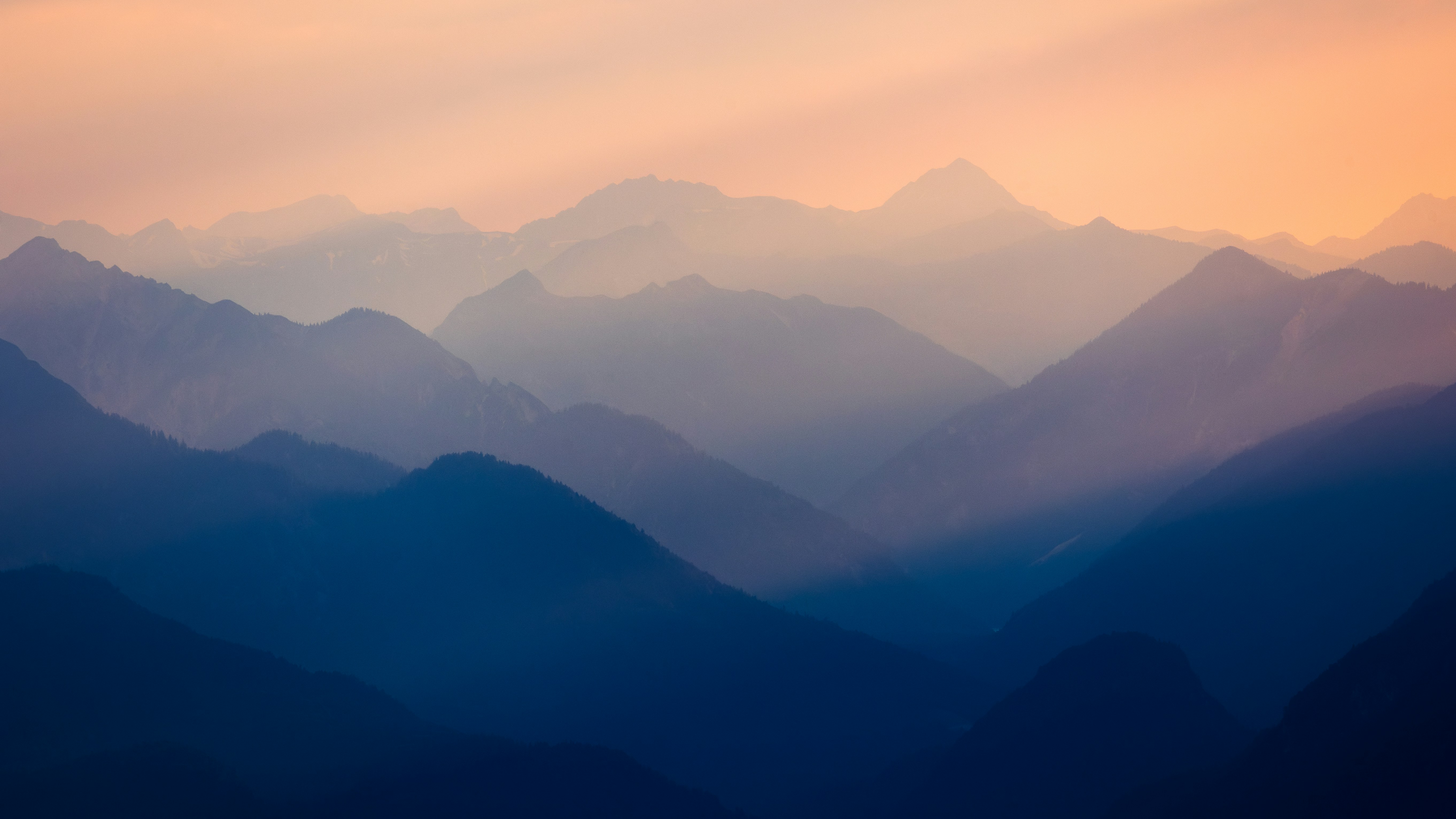 A view of a mountain range at sunset photo – Free Bavaria Image on Unsplash