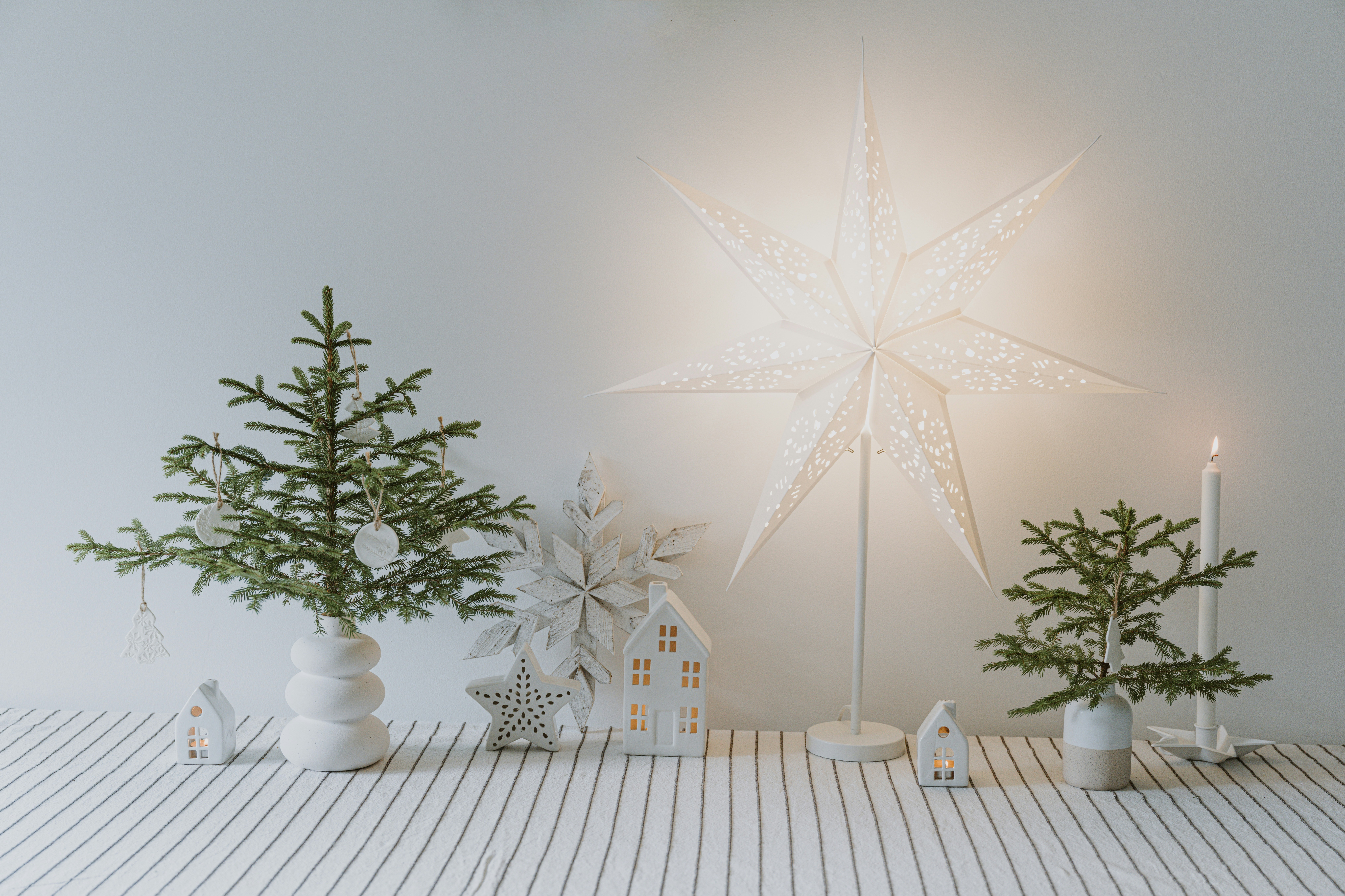 Glowing Star Over a Minimal Christmas Table