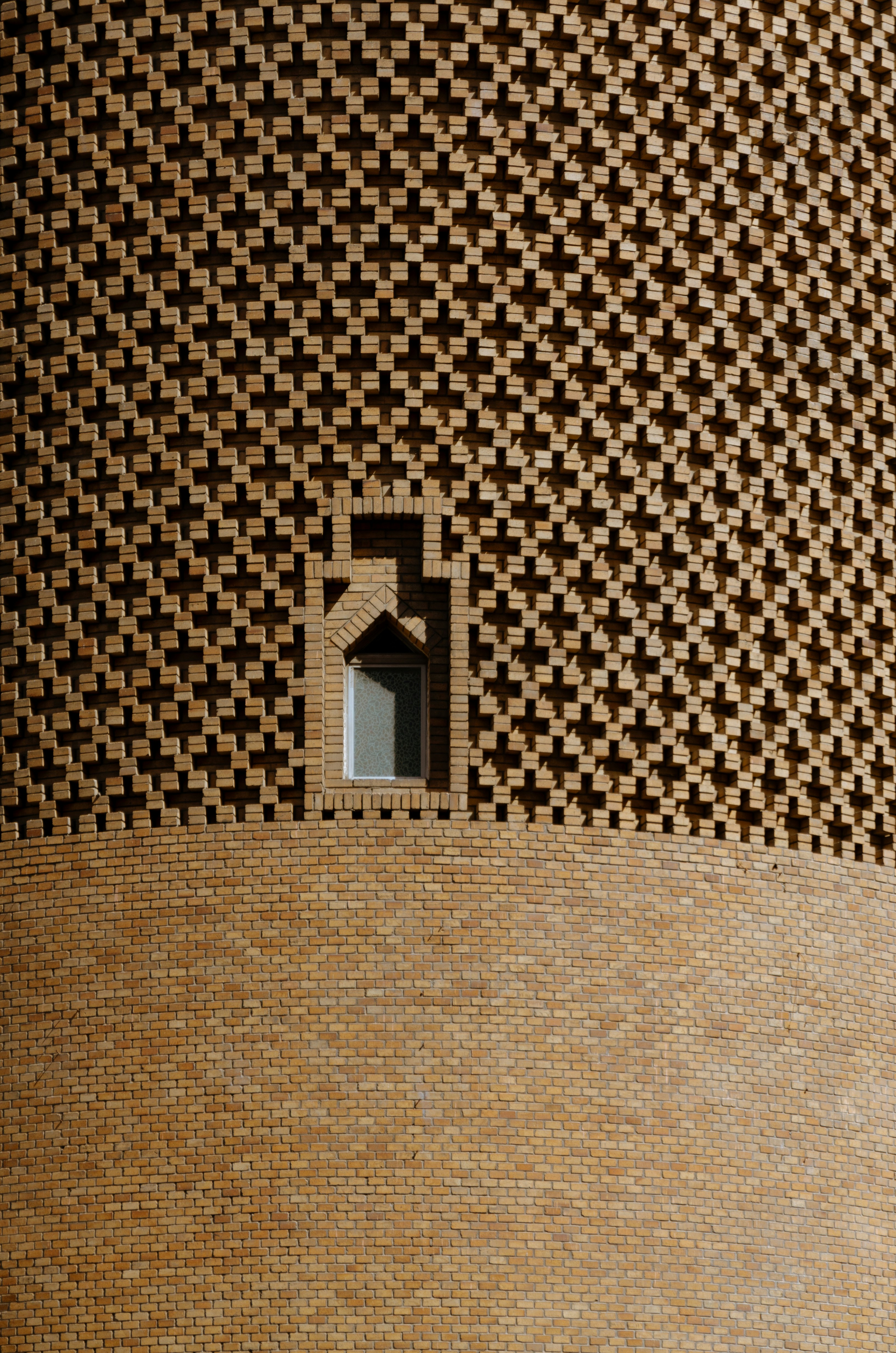 Whispering Bricks: The Lattice Wall and Its Solitary Window