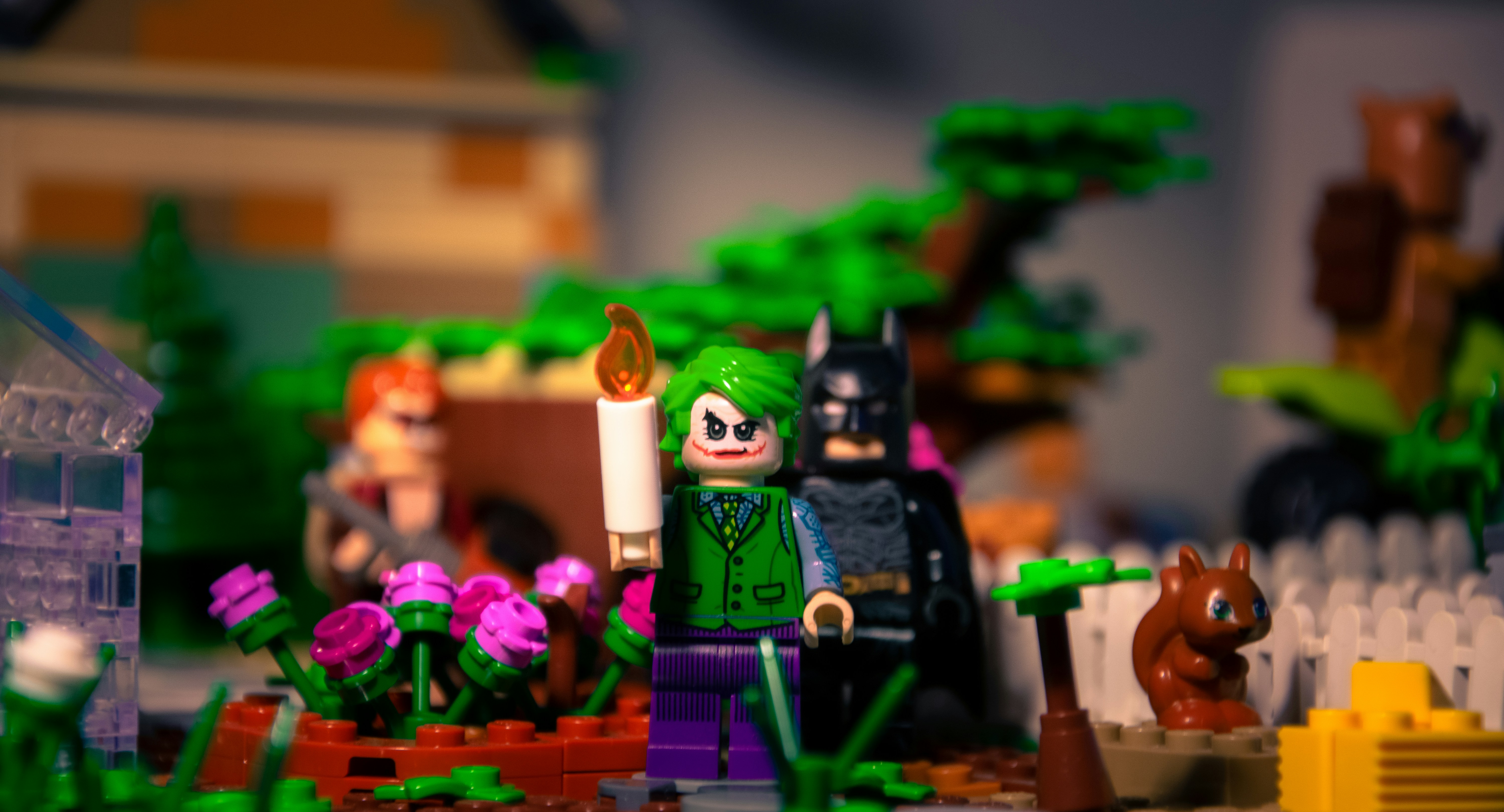 A bunch of legos that are on a table photo – Free Joker Image on Unsplash
