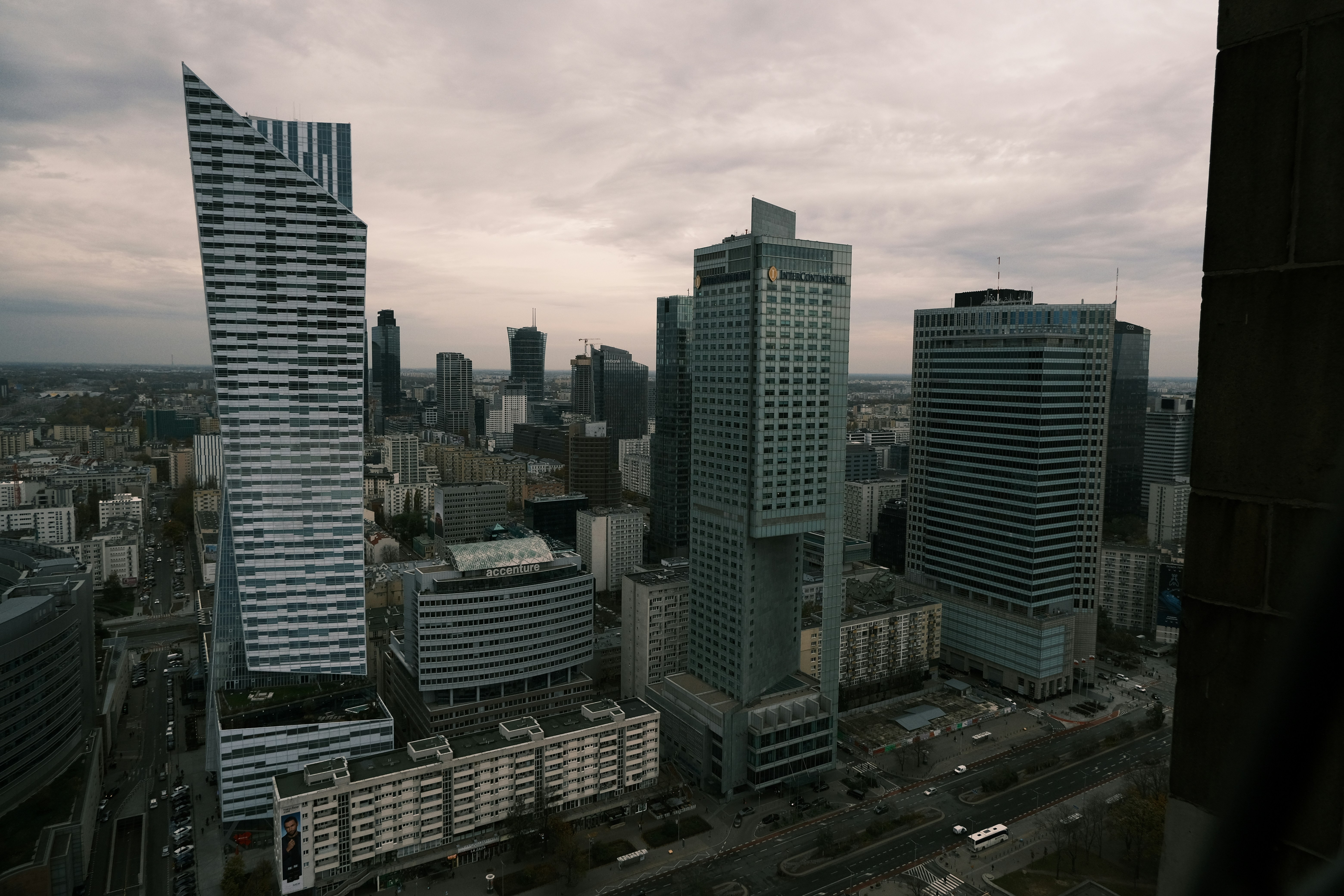 Photo by Aliaksei Lepik with Fujifilm X-S10