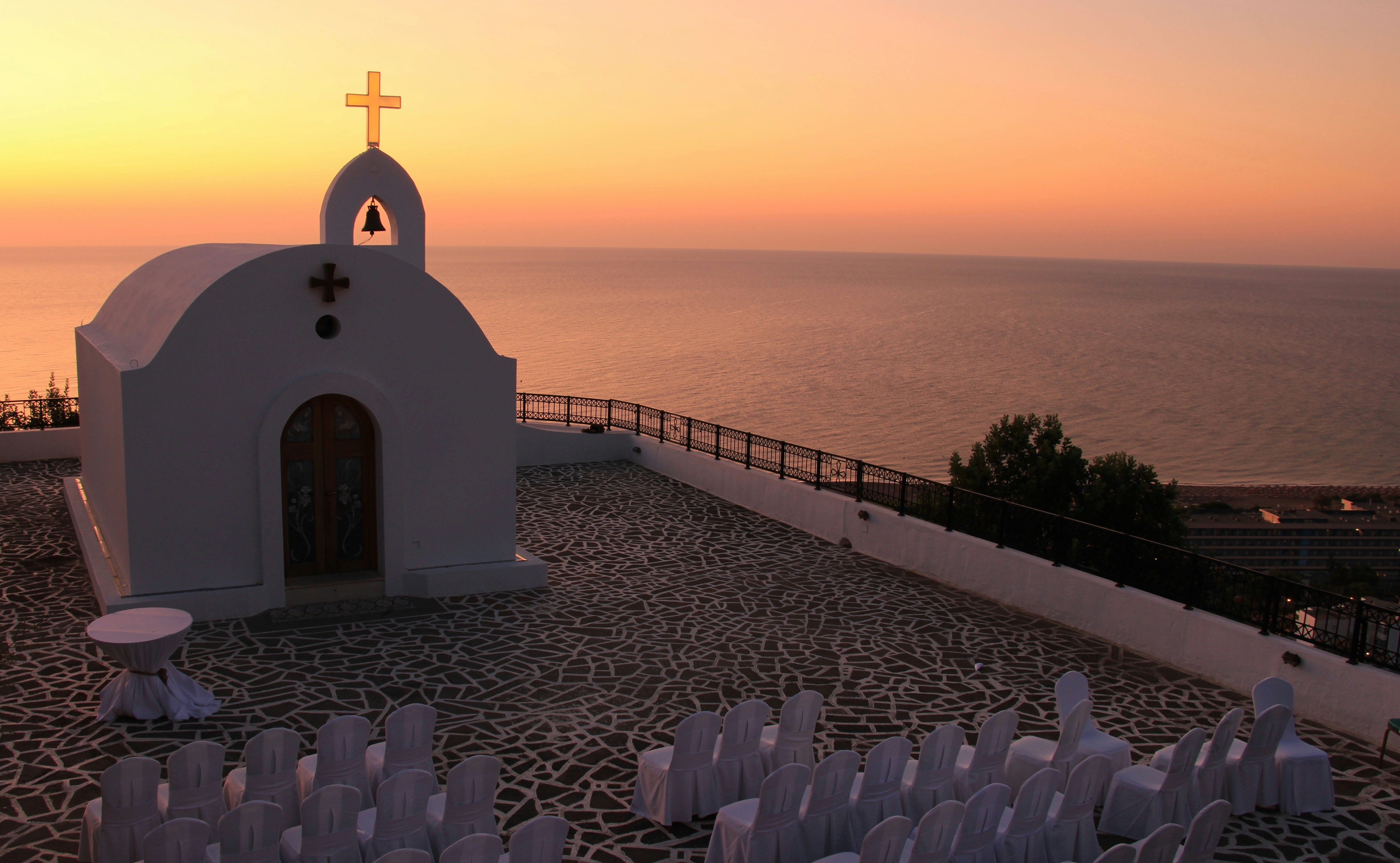 Sunset Chapel on the Terrace: A Quiet Seaside Shrine