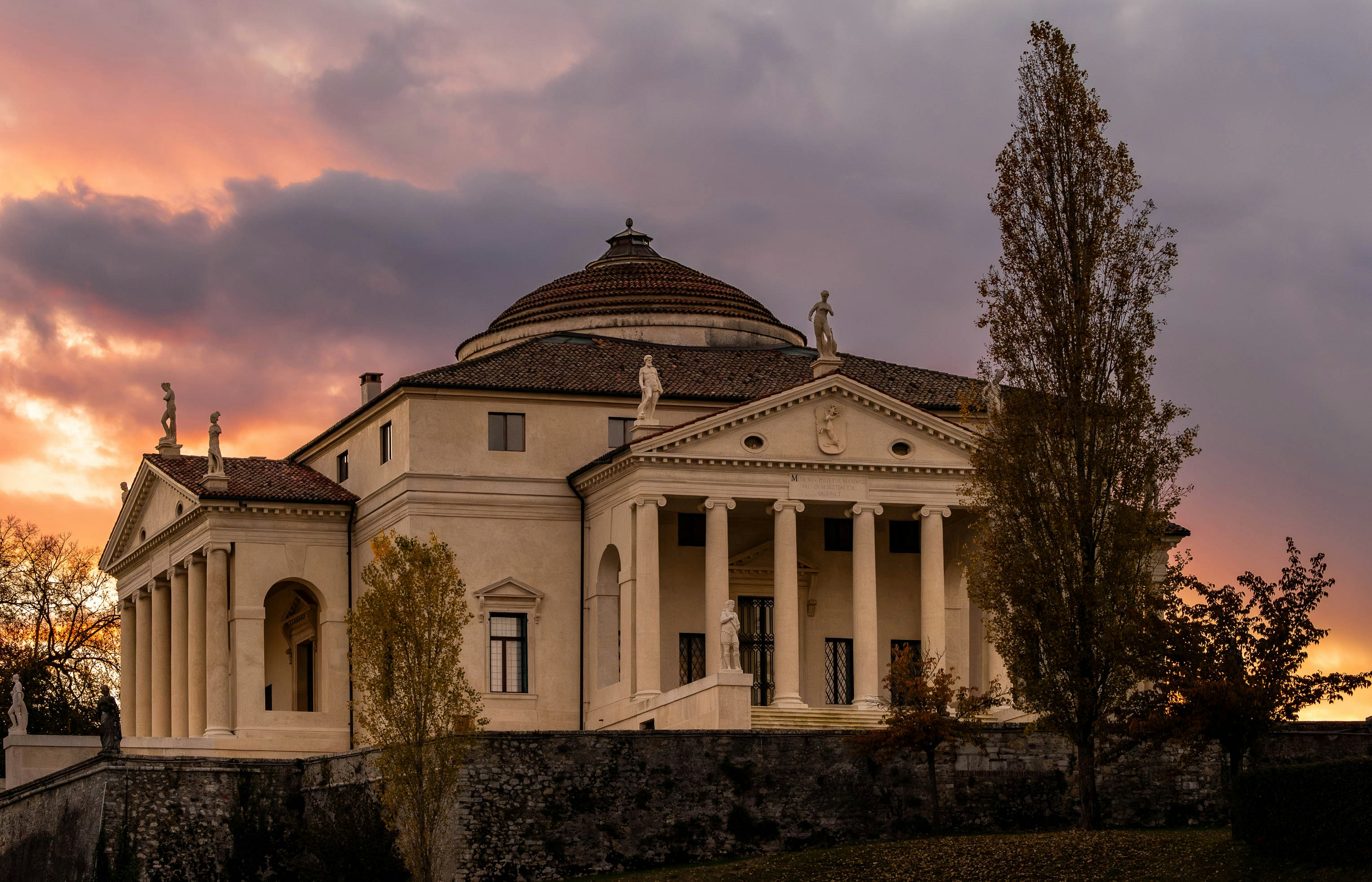 A large white building with columns and a dome photo – Free Vicenza ...