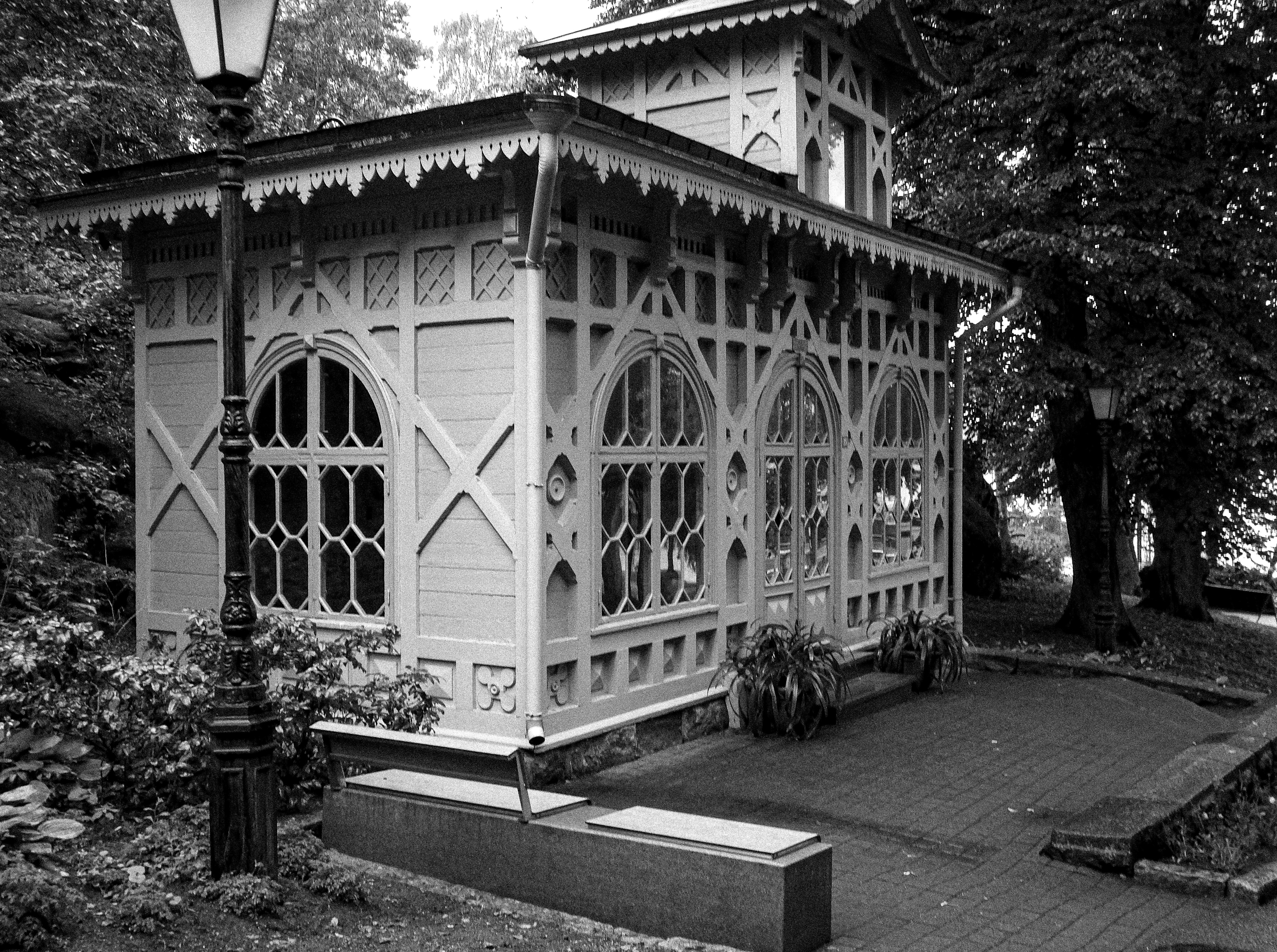 Ornate Lattice Pavilion in a Quiet Park (Monochrome Scene)