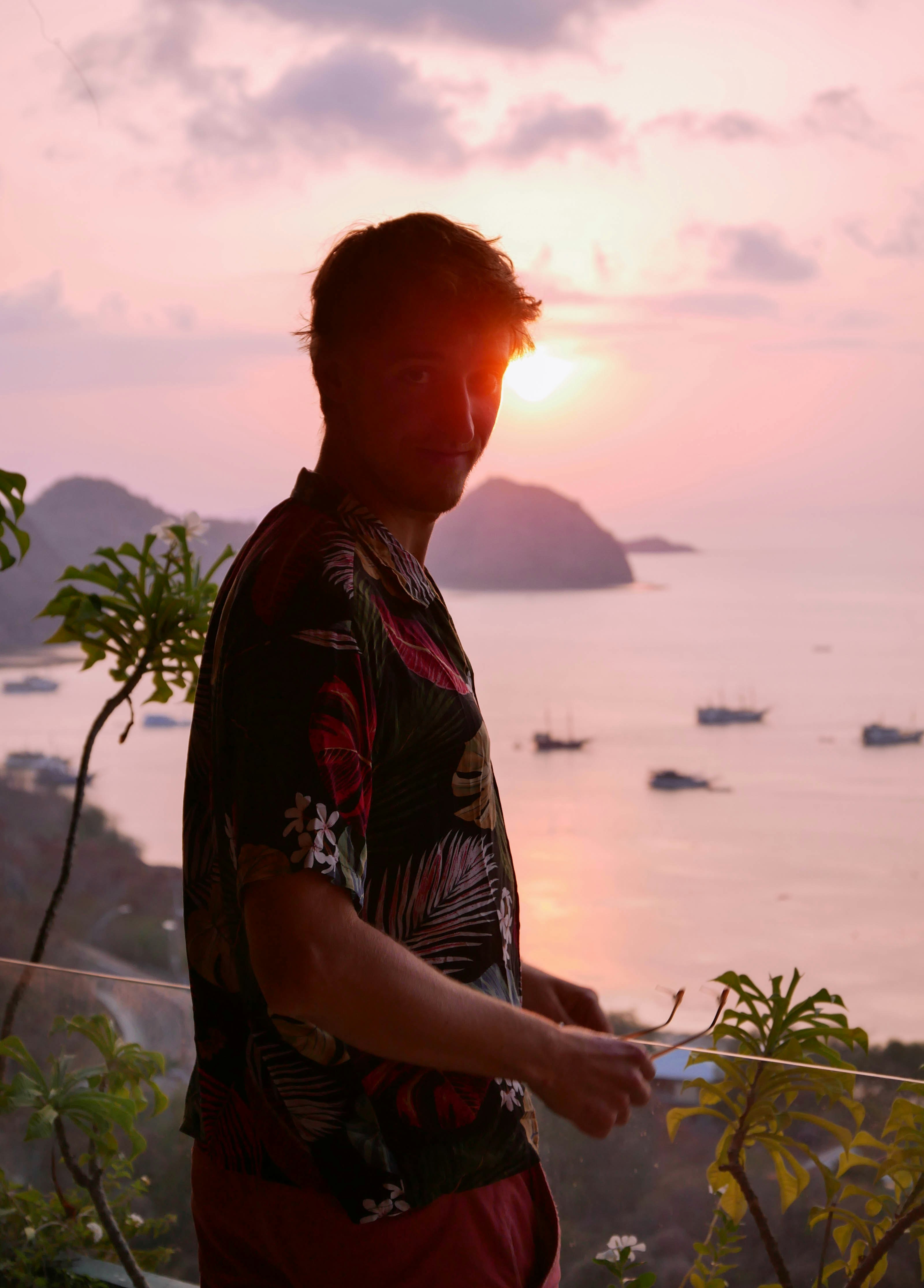 Man Background Pictures | Download Free Images on Unsplash