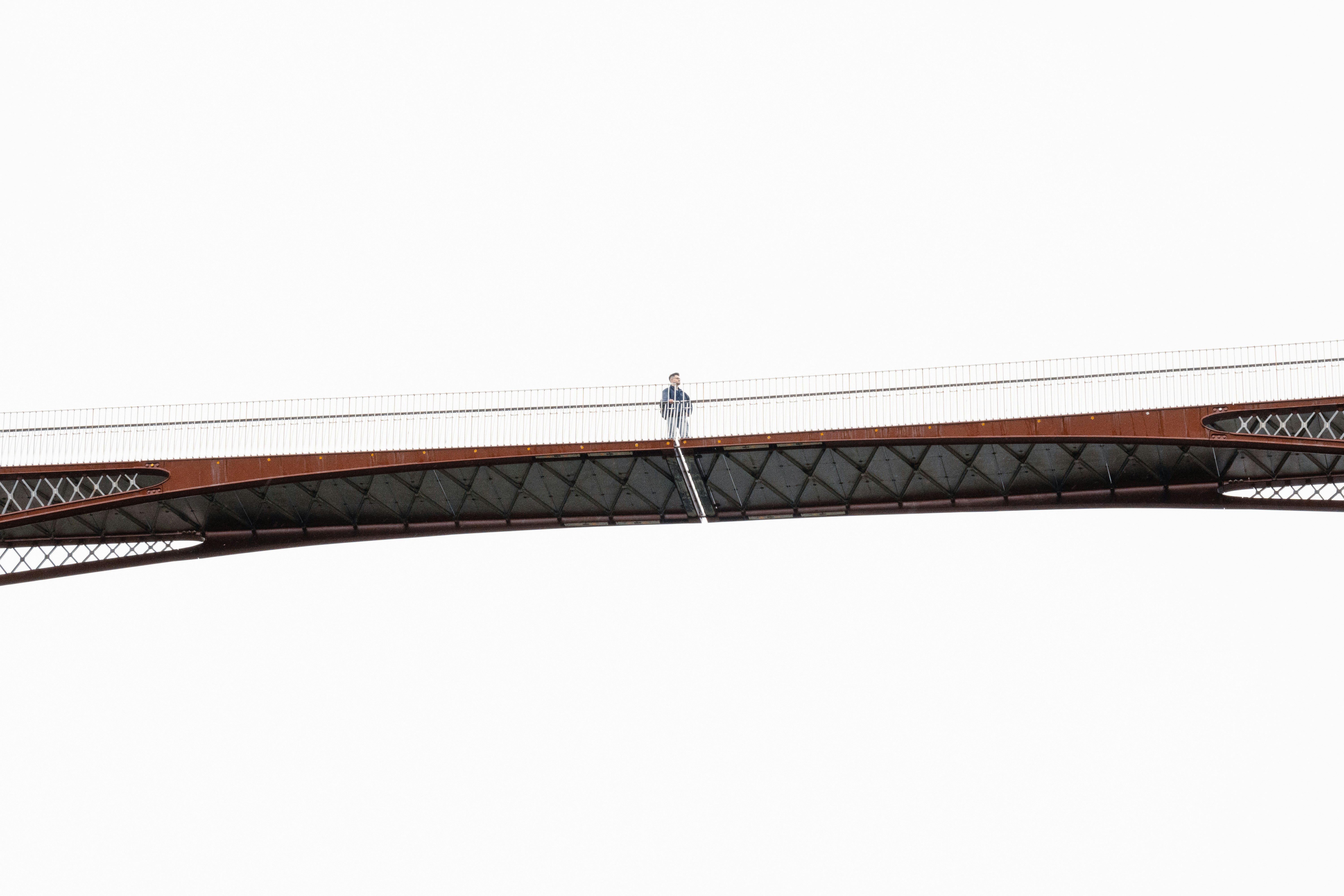 Sole Figure on a Narrow Span
