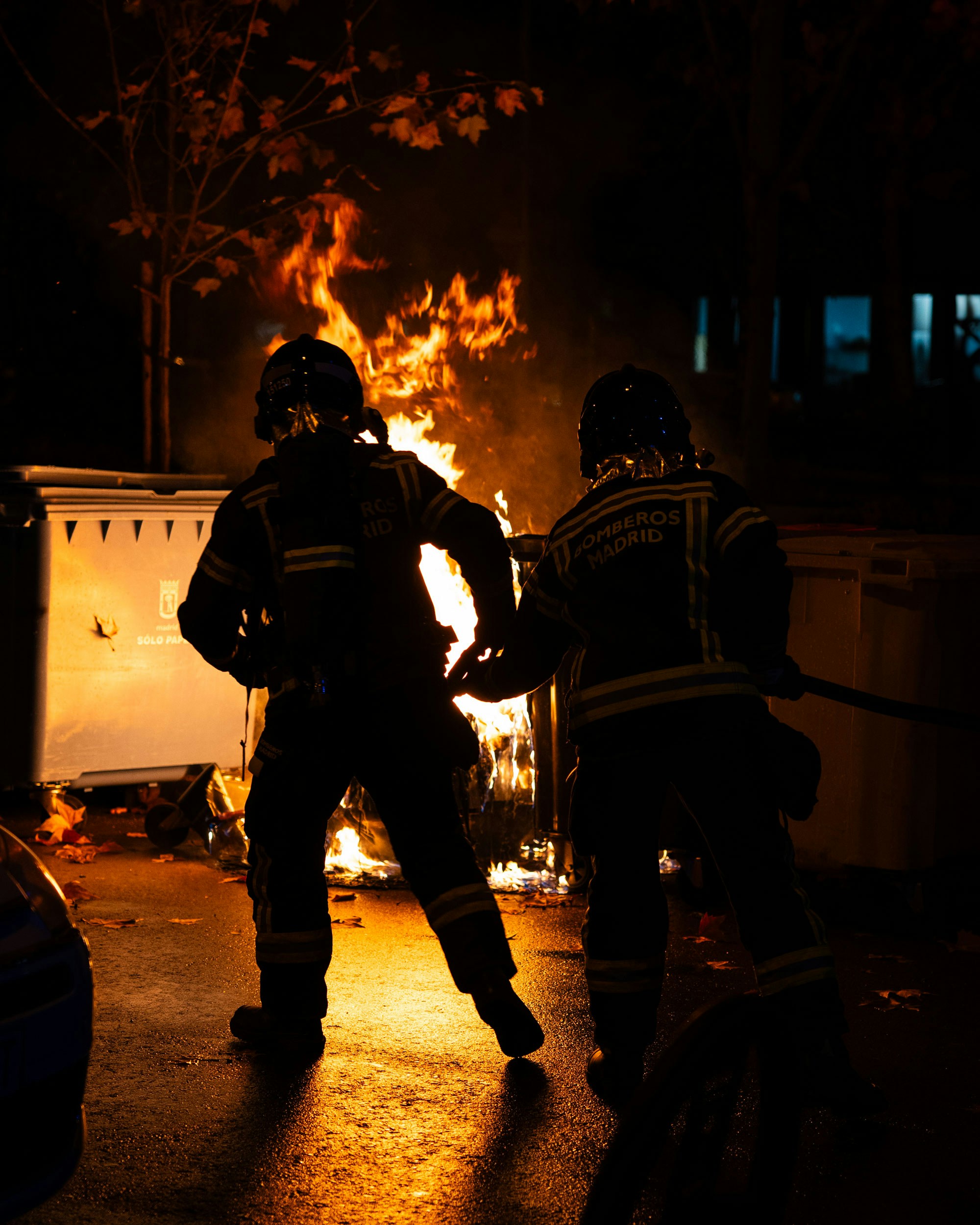 A group of fire fighters fighting over a fire photo – Free Ventilla ...