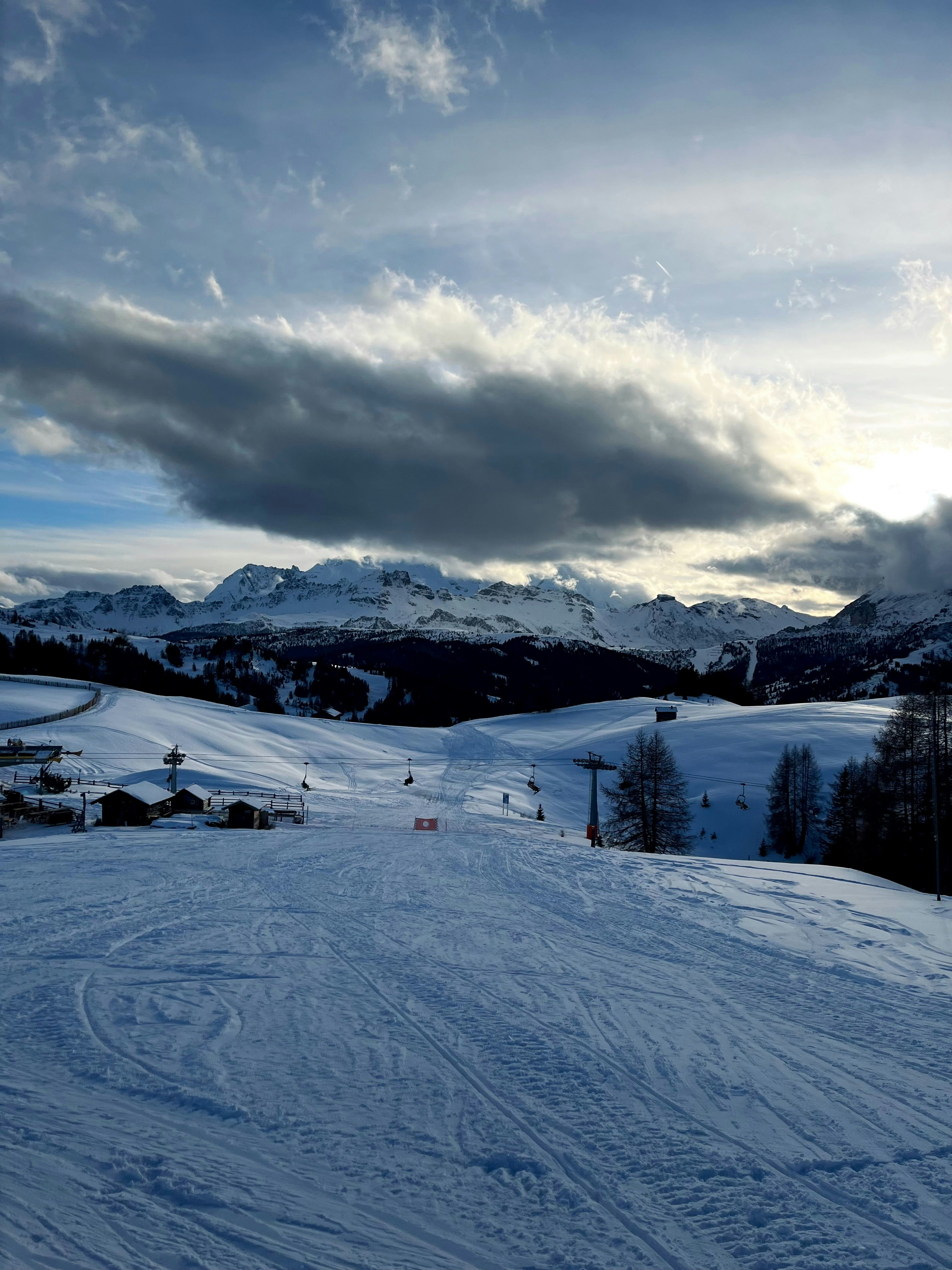 Winter Serenity: Snow-Capped Horizon