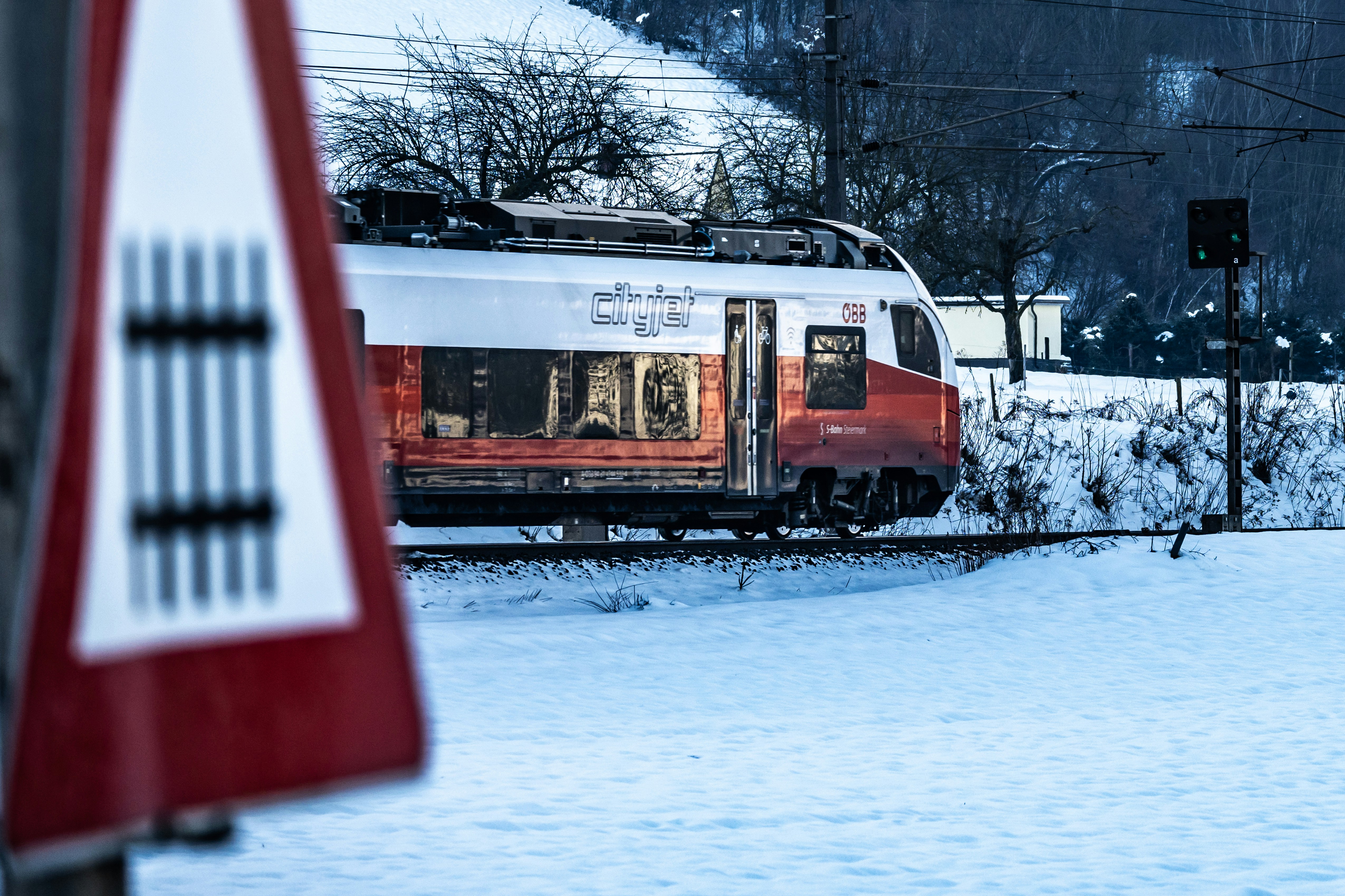 Cityjet on Snow: Quiet Tracks Through Frosted Light