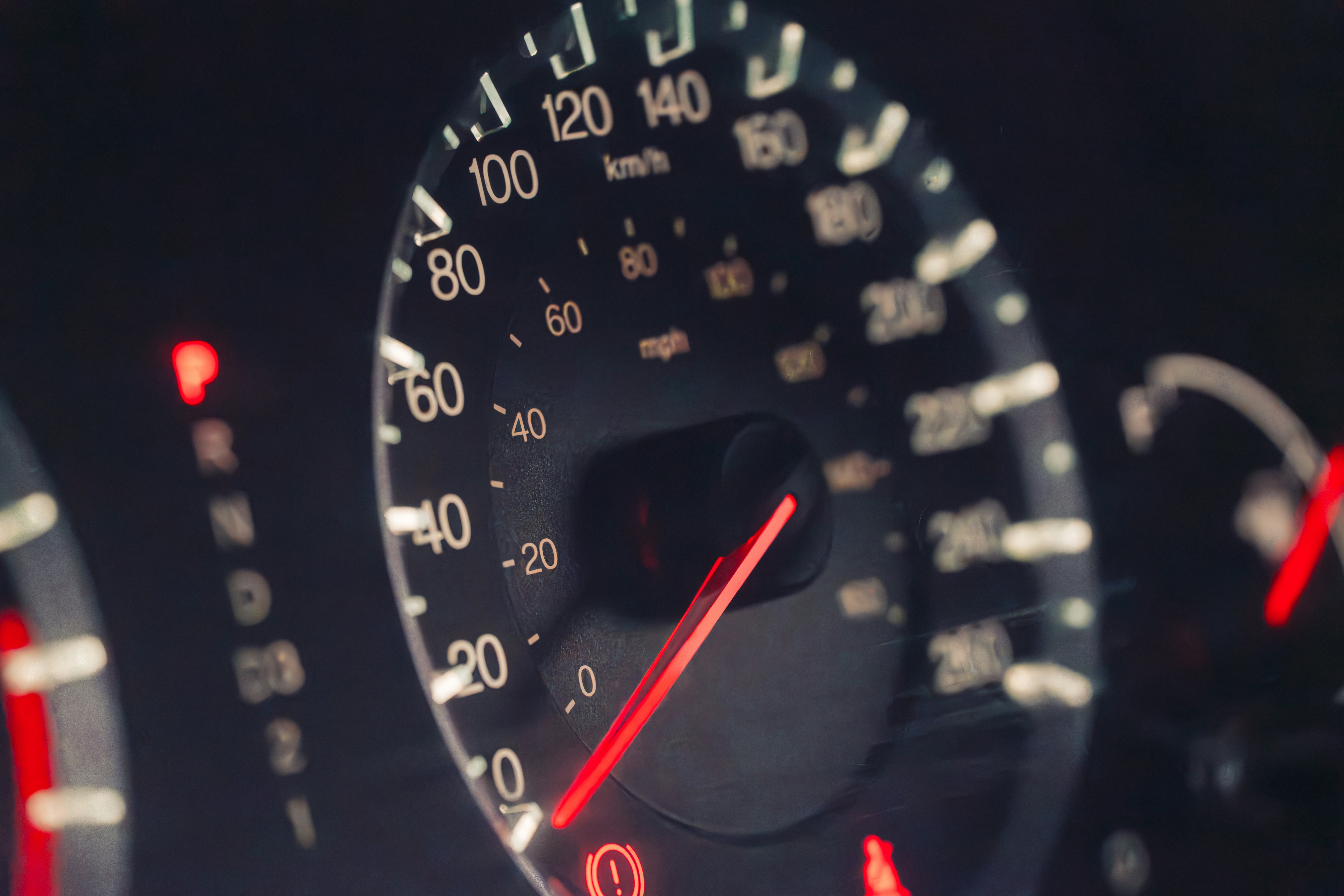 A close up of a speedometer on a car photo – Free Gauge Image on Unsplash