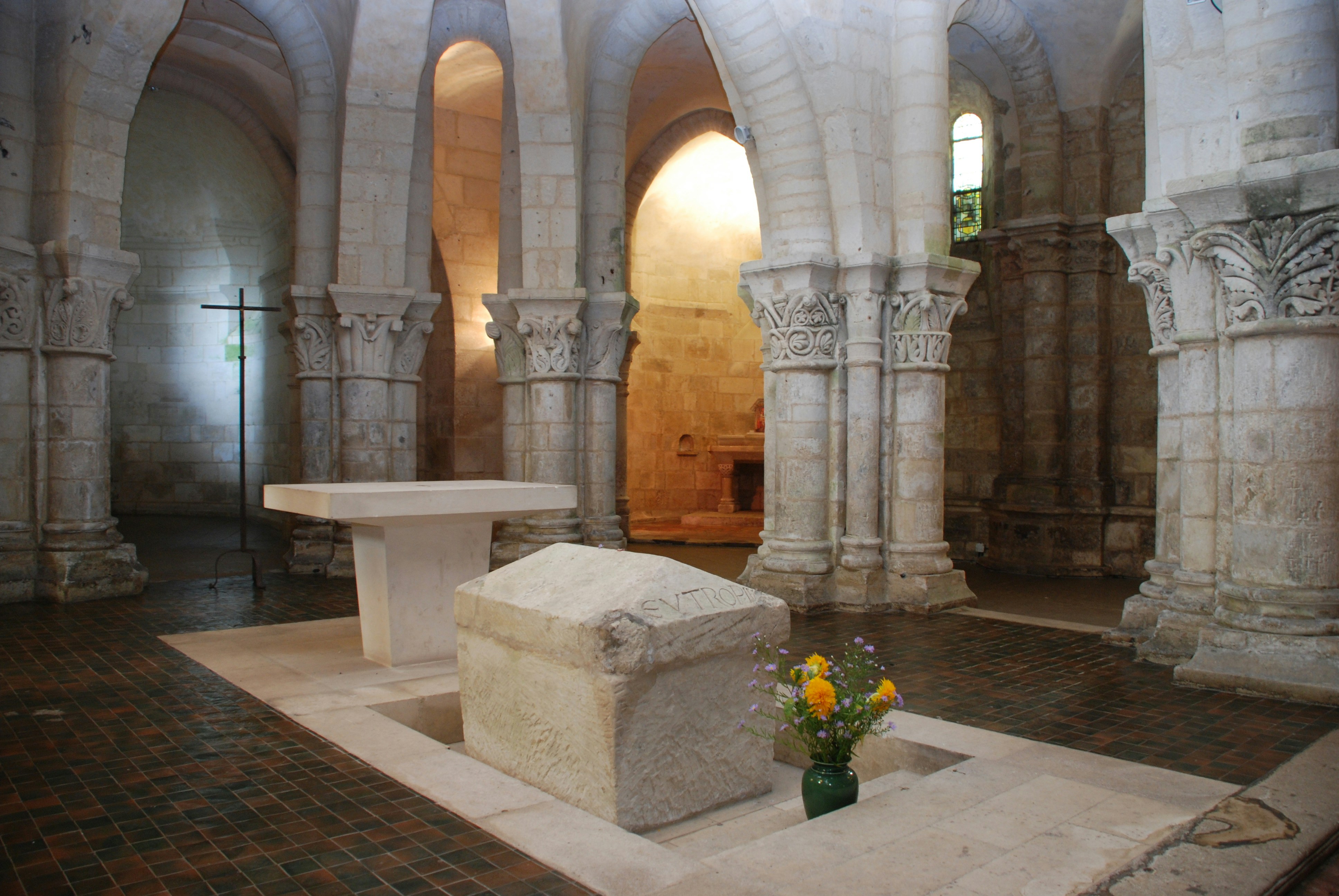 Altar Under the Arch: Light in a Romanesque Chapel
