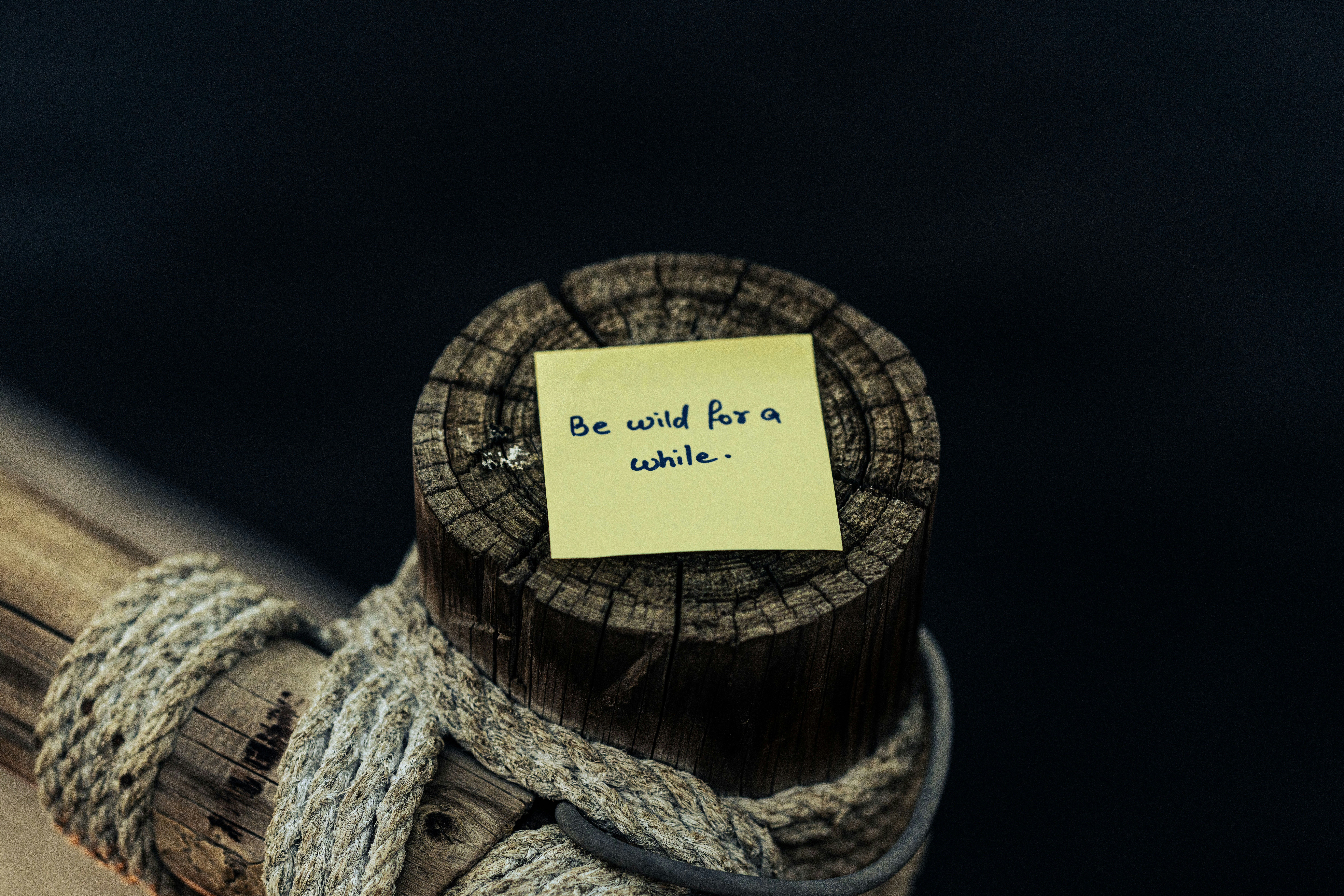 A roll of rope with a note attached to it photo – Free Dubai - united ...