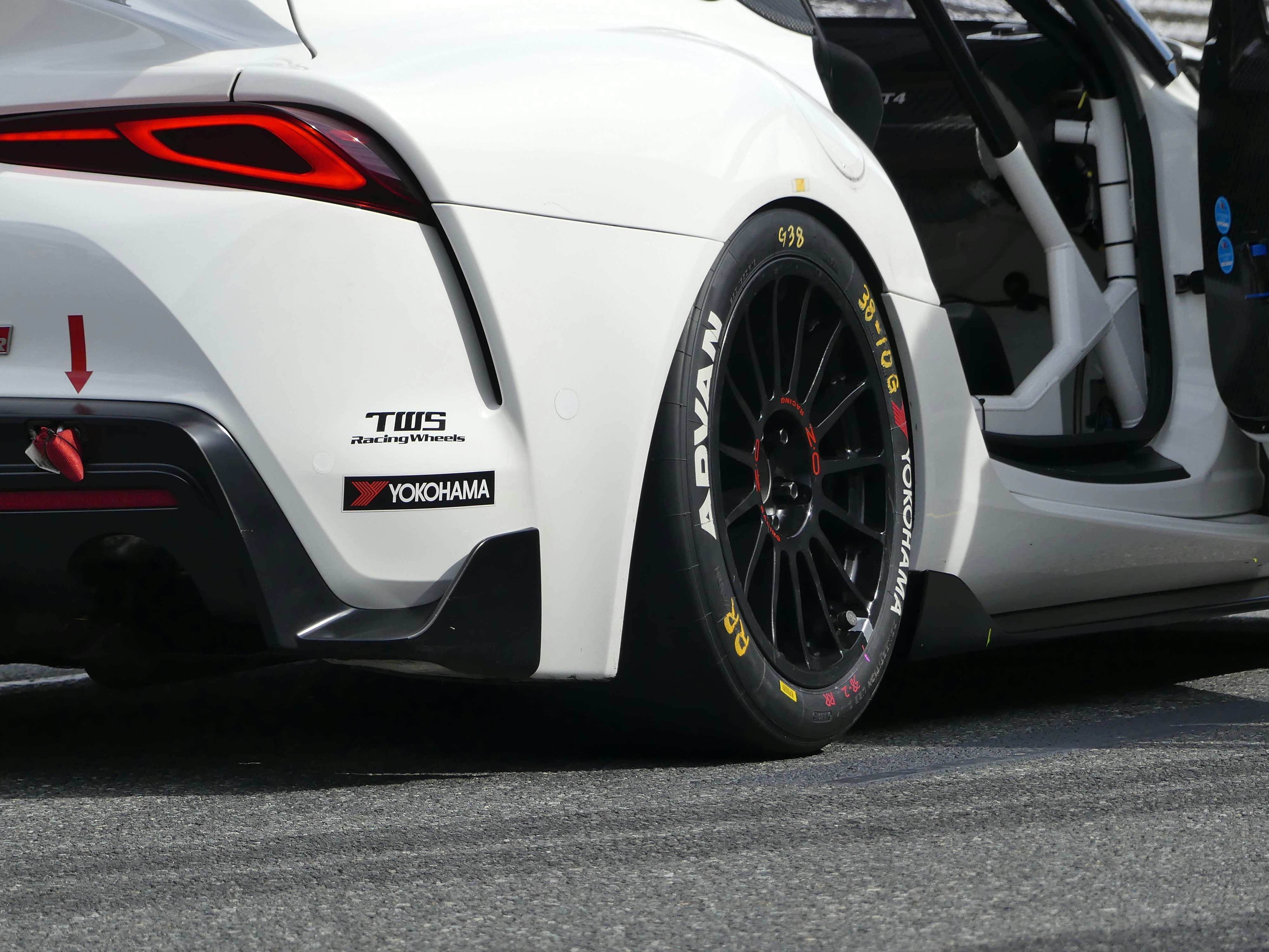 A close up of the rear end of a white sports car photo – Free Car Image ...