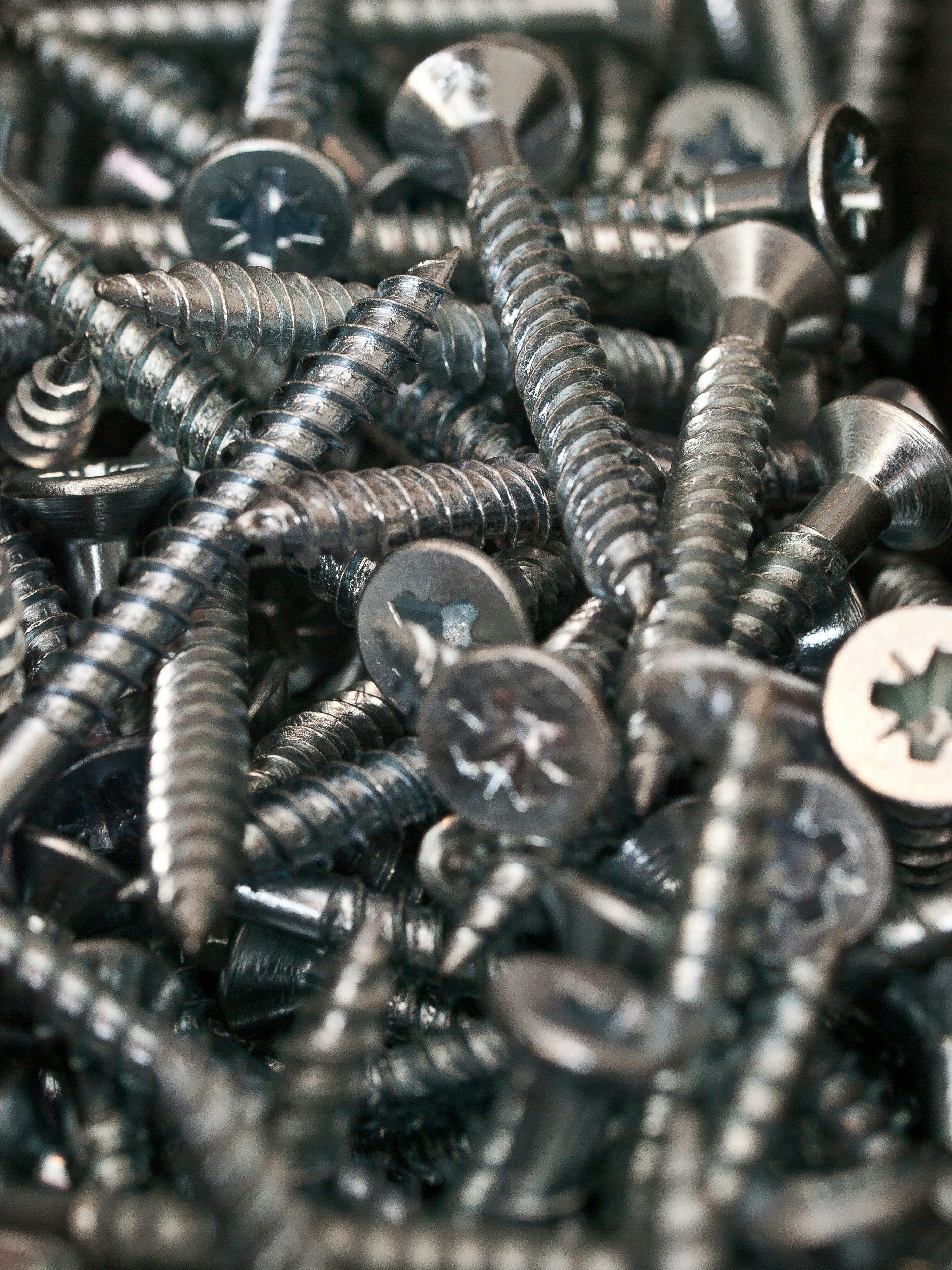 A bunch of screws and nuts in a pile photo – Free Grey Image on Unsplash
