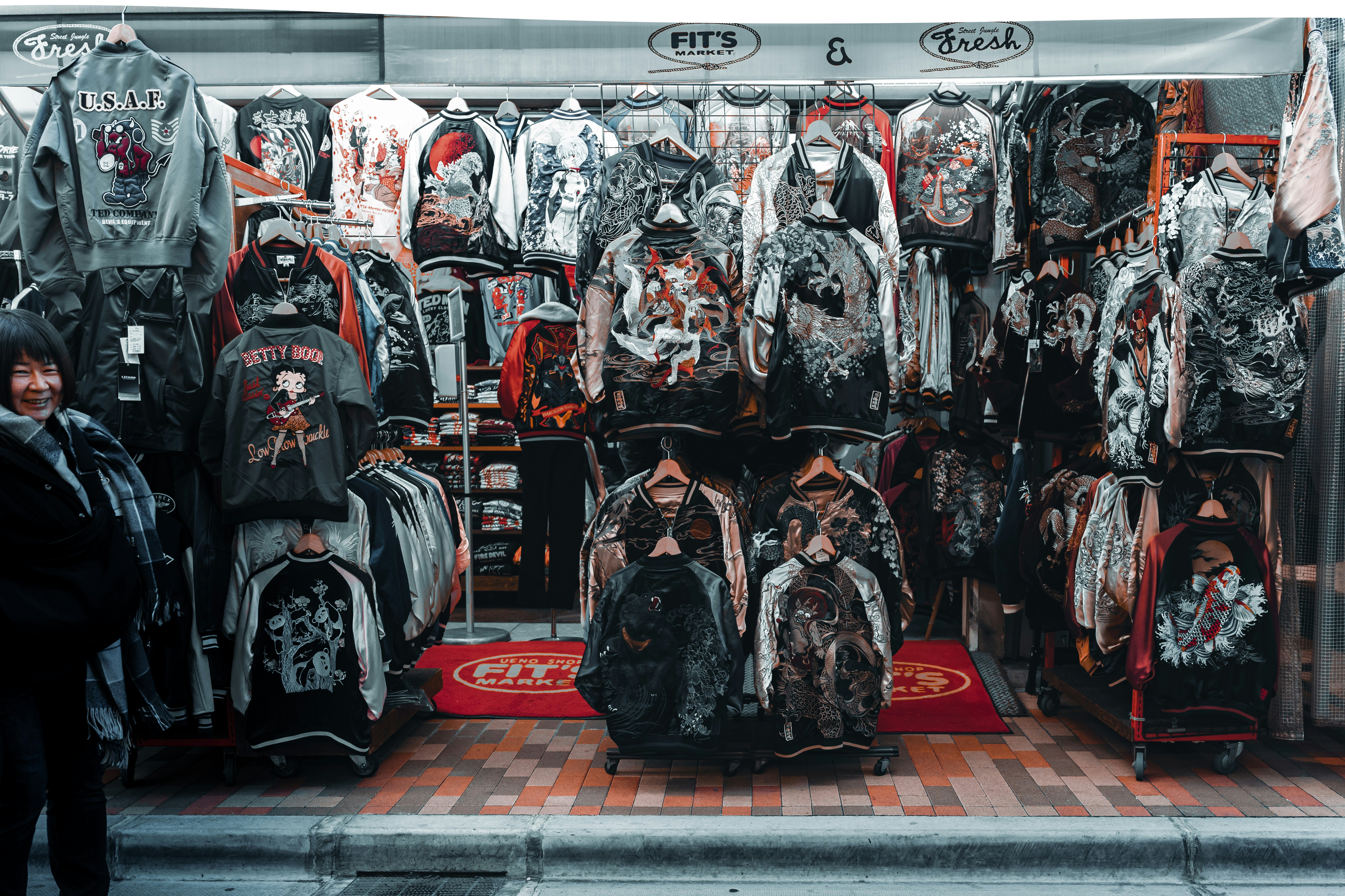 Photo by mos design with Sony Alpha 7 III