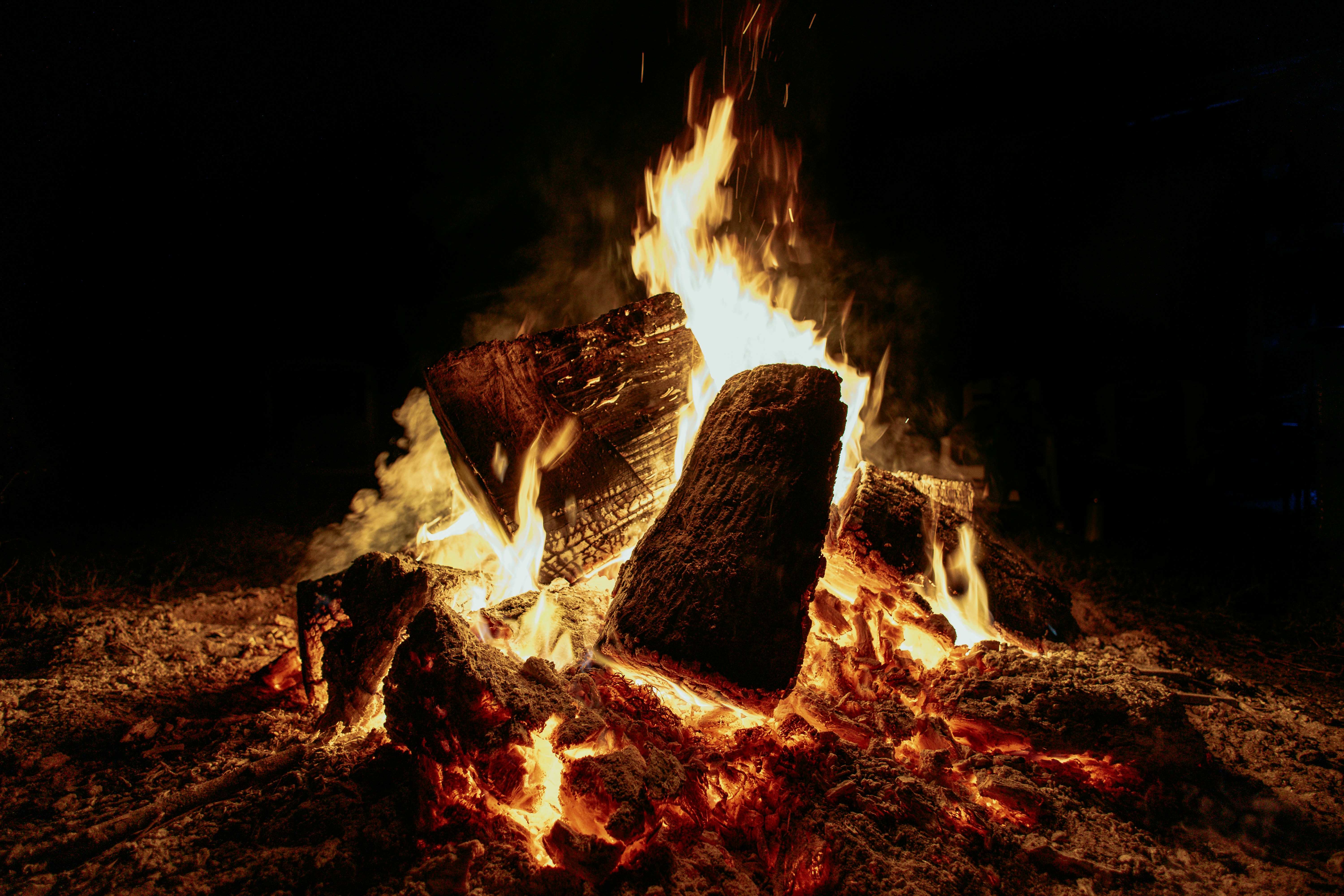 A close up of a fire in the dark photo – Free Fire Image on Unsplash