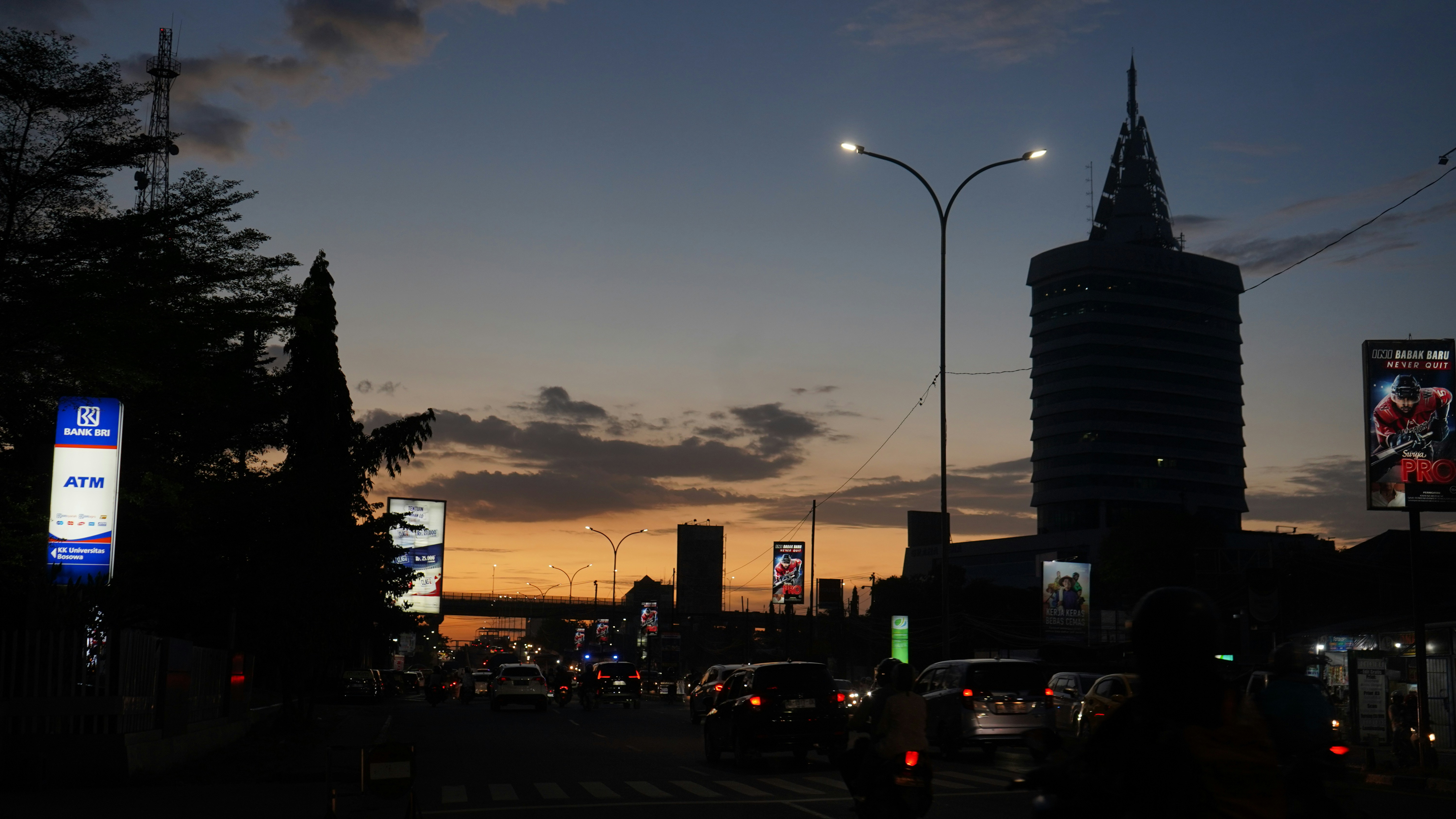 Sunset of Makassar (Graha Pena)