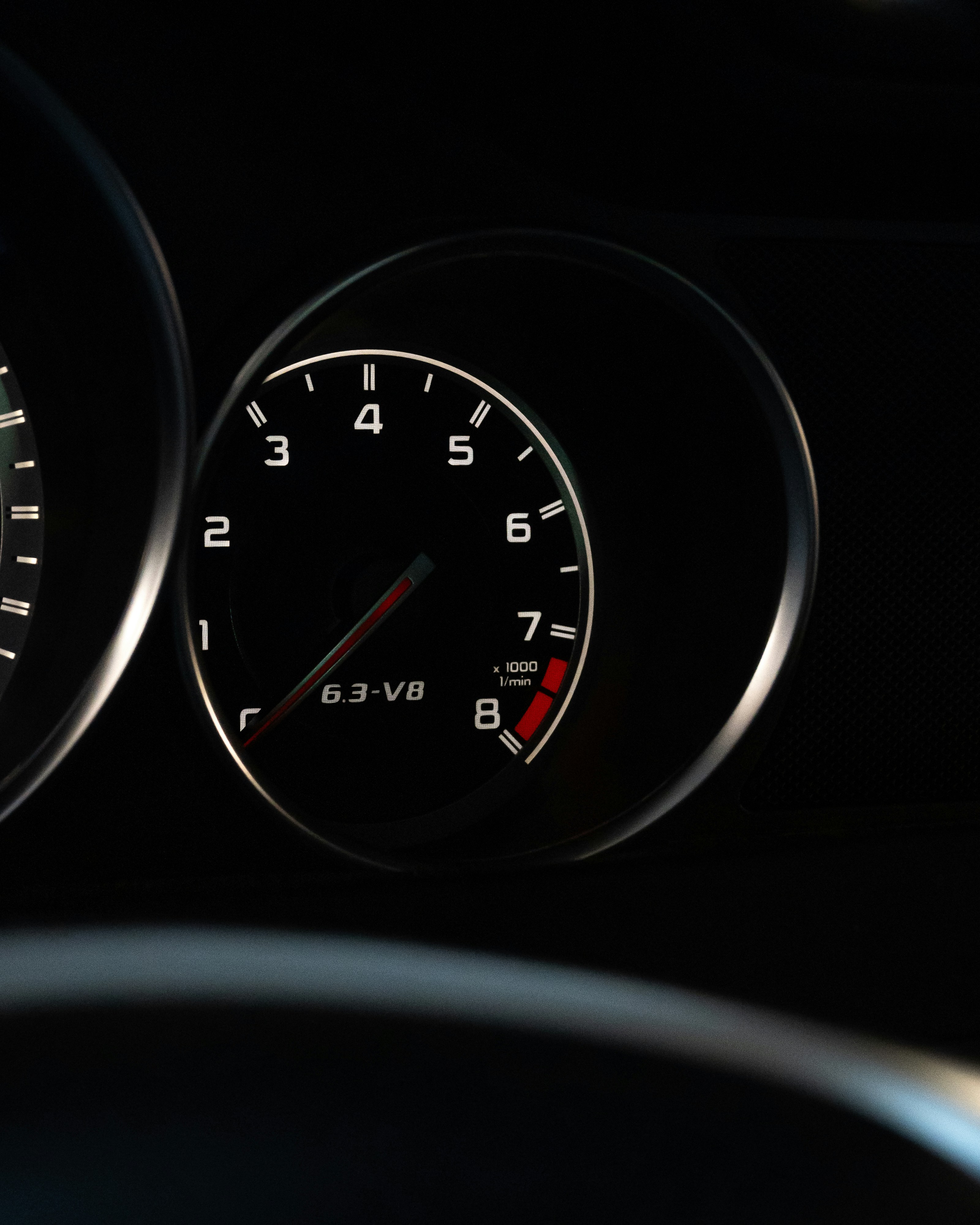 A close up of a speedometer in a vehicle photo – Free San francisco ...