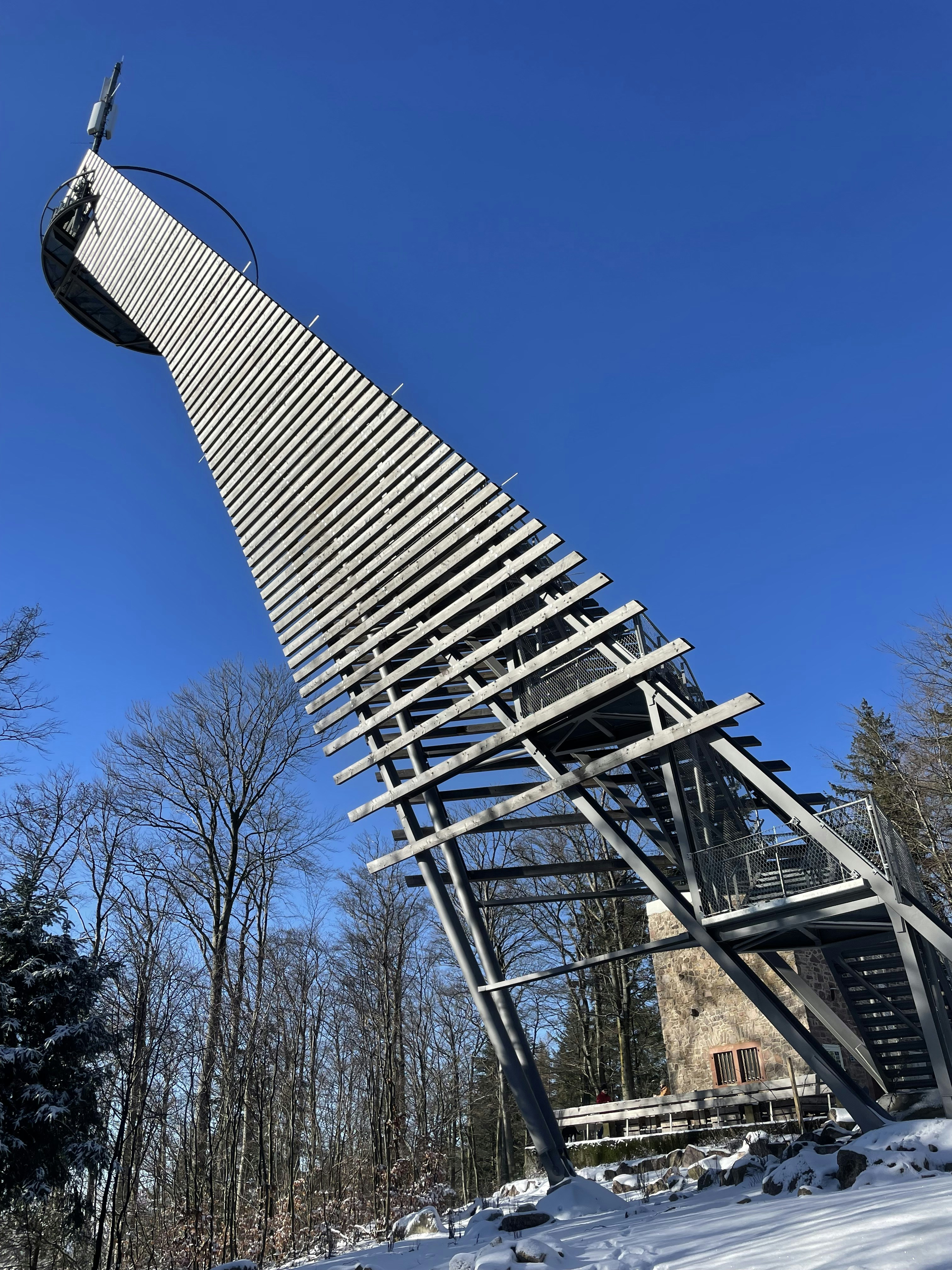 Apex of Steel Against a Winter Blue: The Leaning Observation Tower