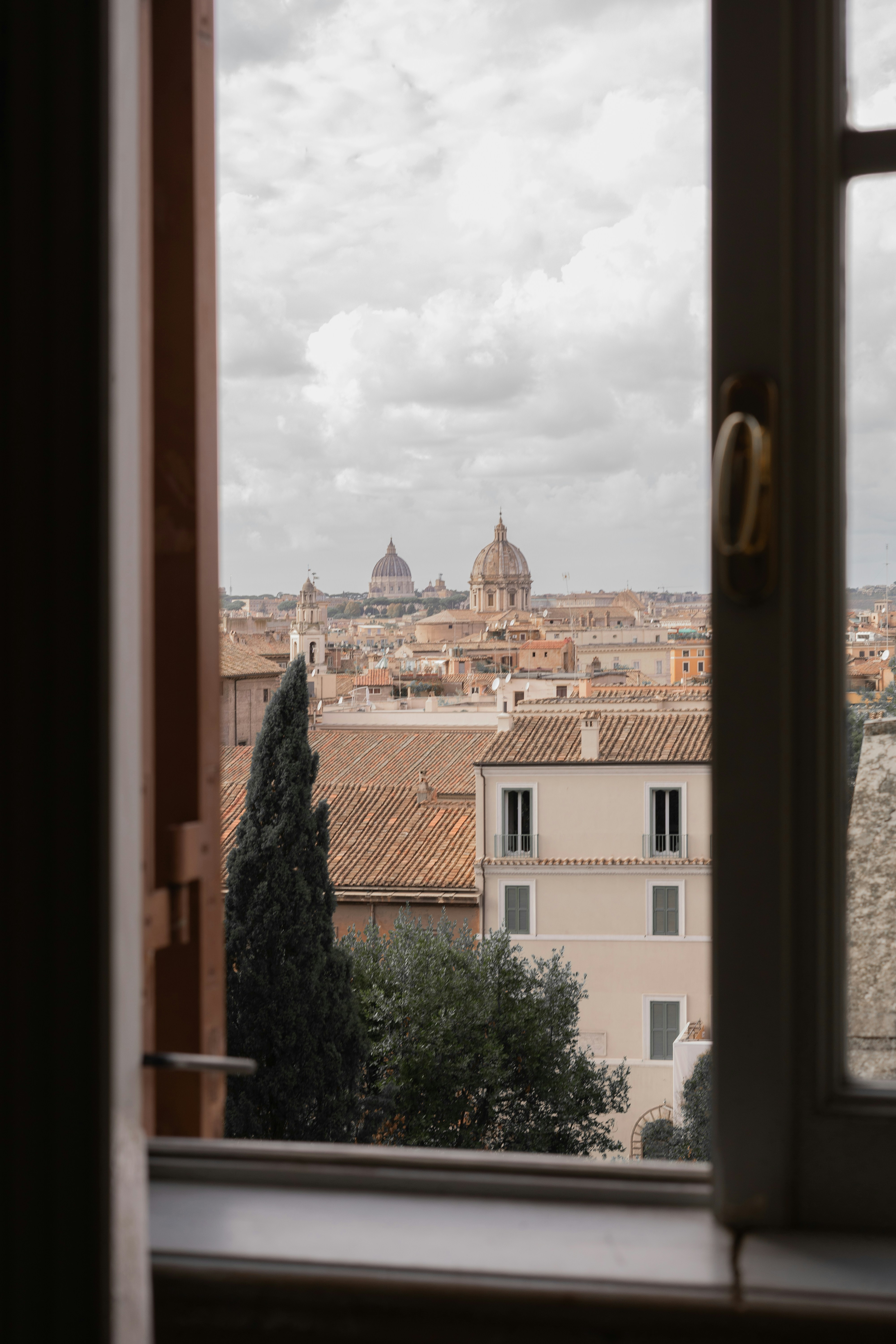 A view of a city from a window photo – Free Urban Image on Unsplash