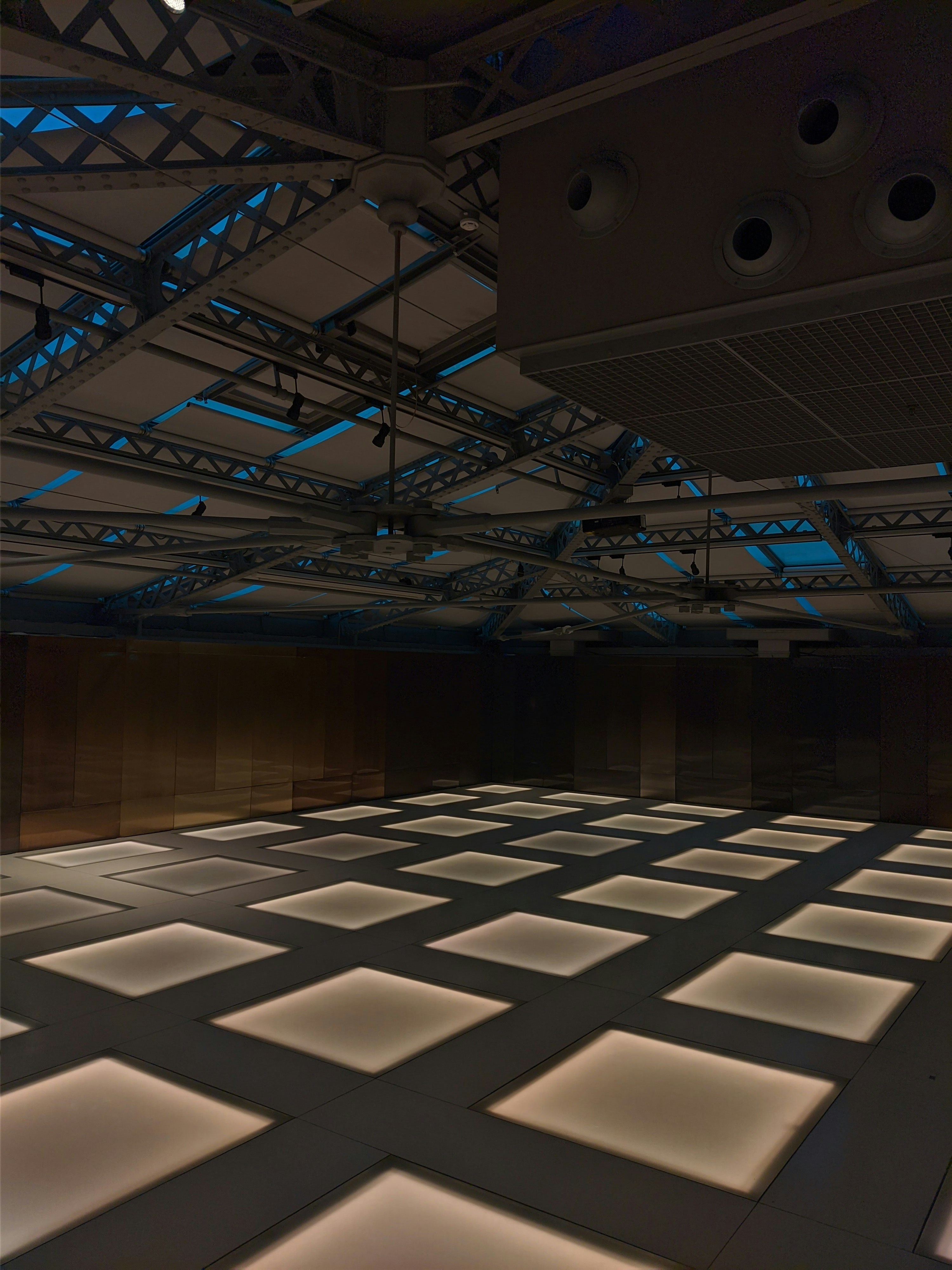 DFS Pictures | Download Free Images on Unsplash