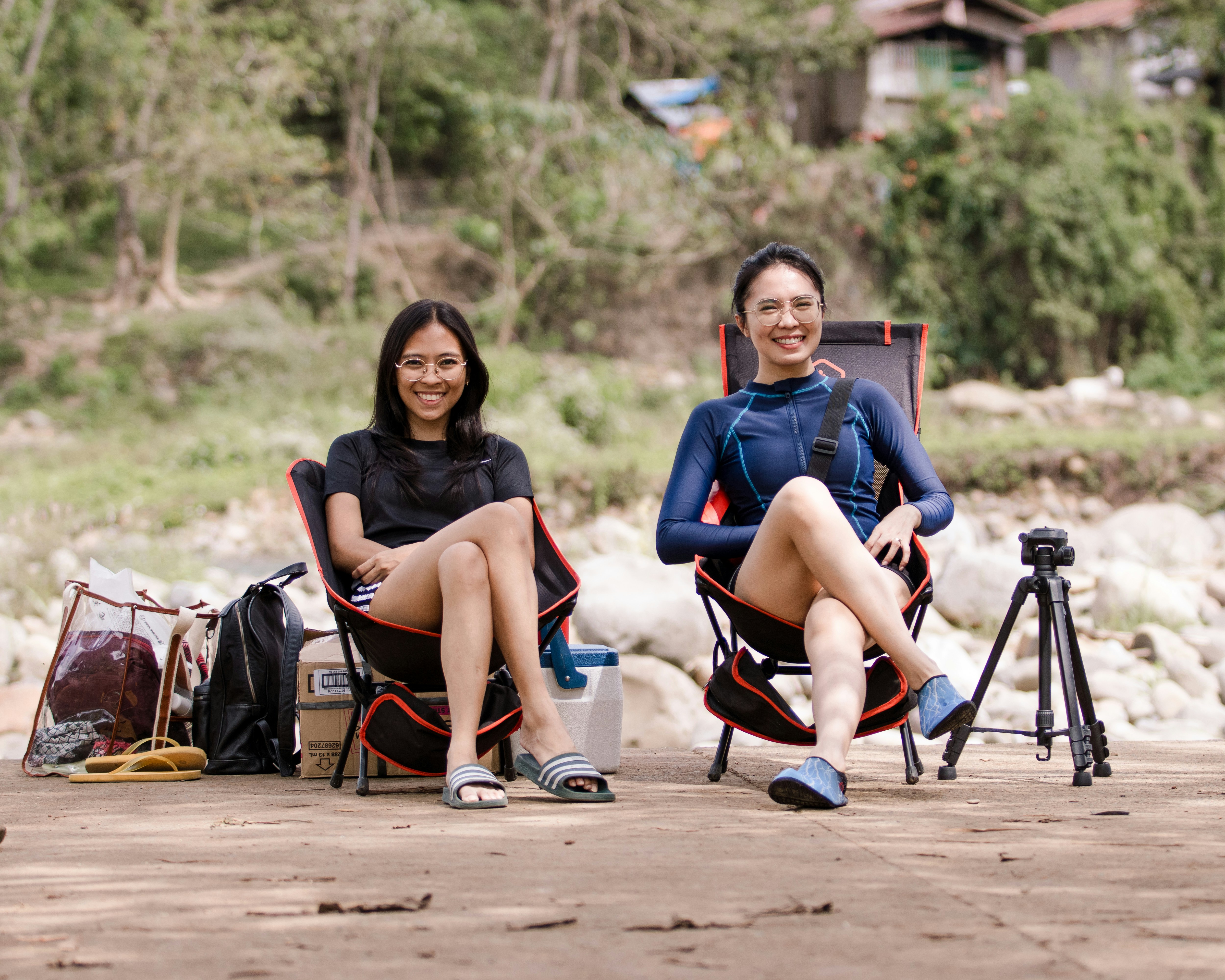Riverbank Lounge: Two Friends, Two Chairs, One Quiet Photo Session
