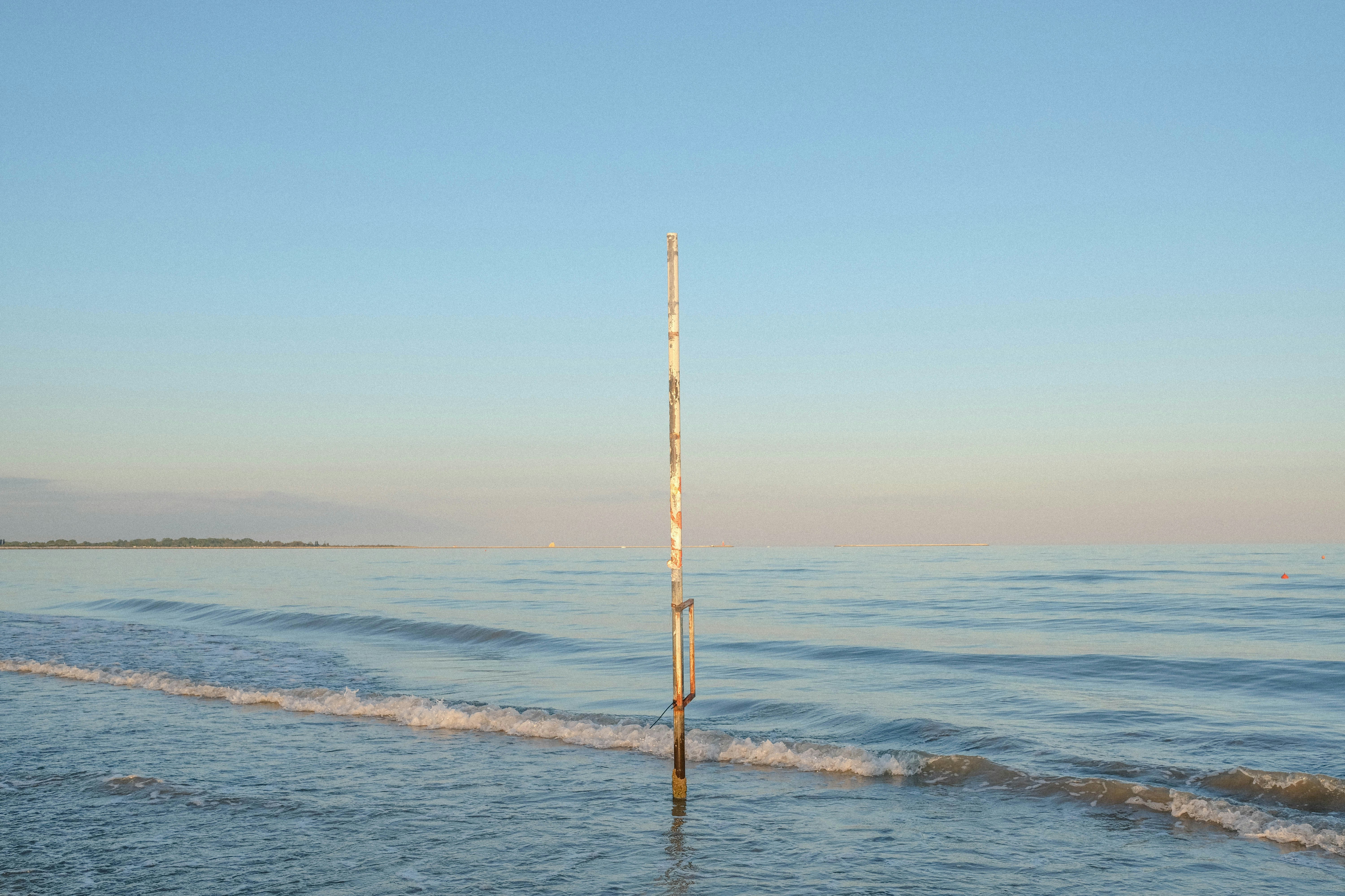 The Quiet Post Amid Velvet Tide