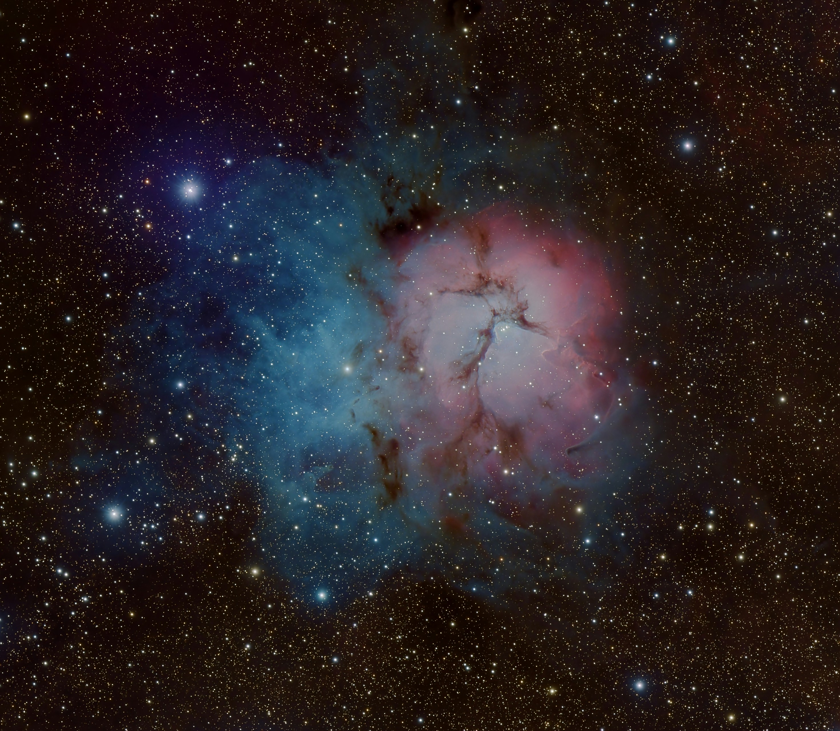 A very large star in the middle of the sky photo – Free Astronomy Image ...
