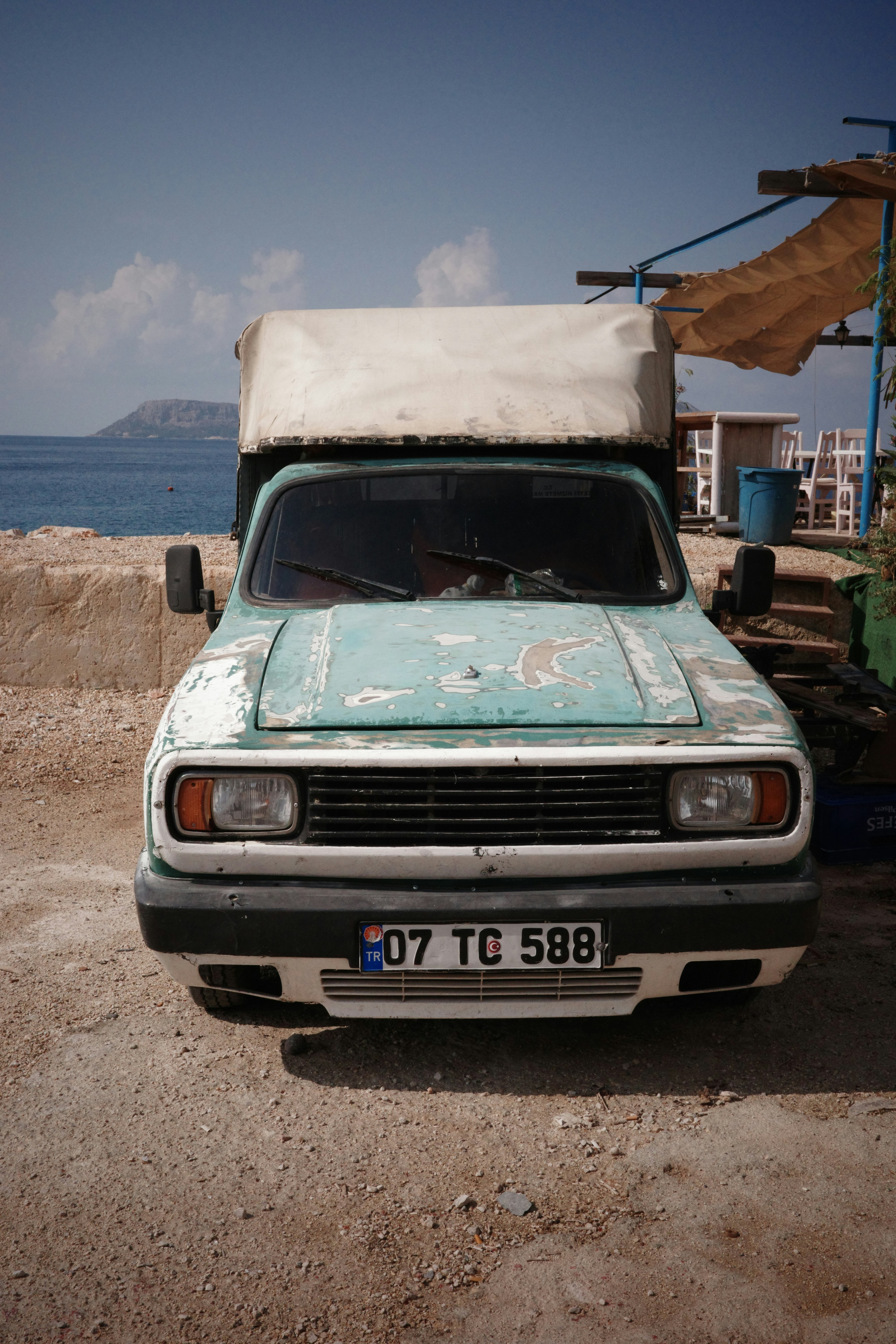 Photo by Maxim Oracul with Ricoh GR IIIx